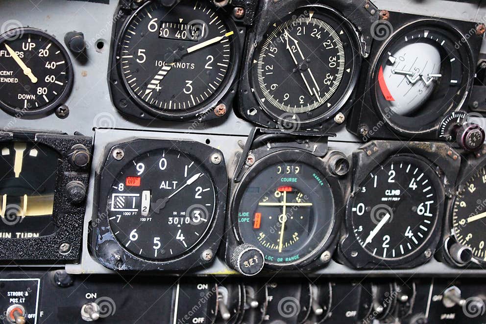 Airplane Dash editorial photo. Image of dash, electronics - 100739936