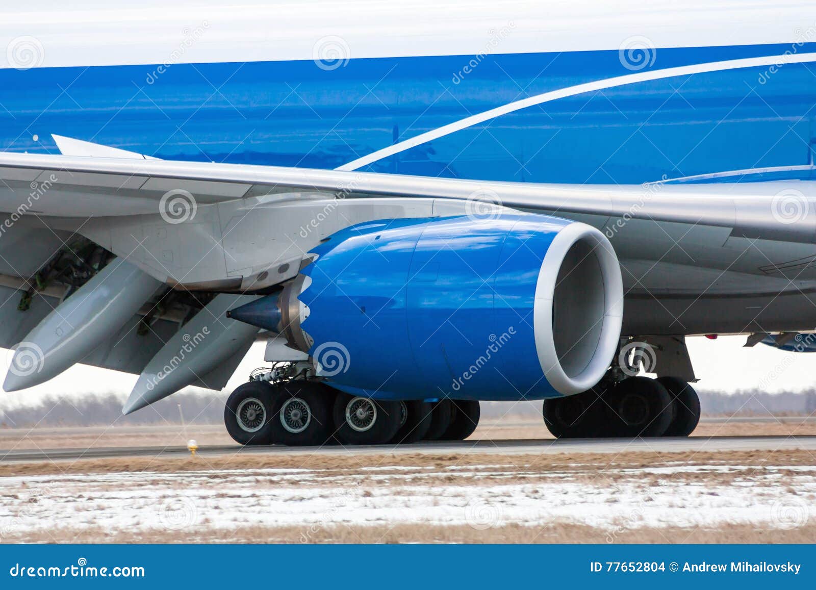 Airplane Engine, Main Landing Gear and Part of Wing Stock Photo - Image ...