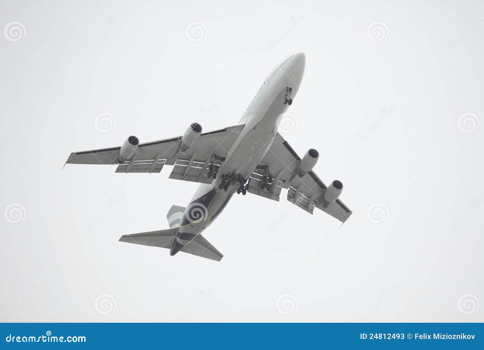 Airplane flying over head stock image. Image of aircraft - 24812493