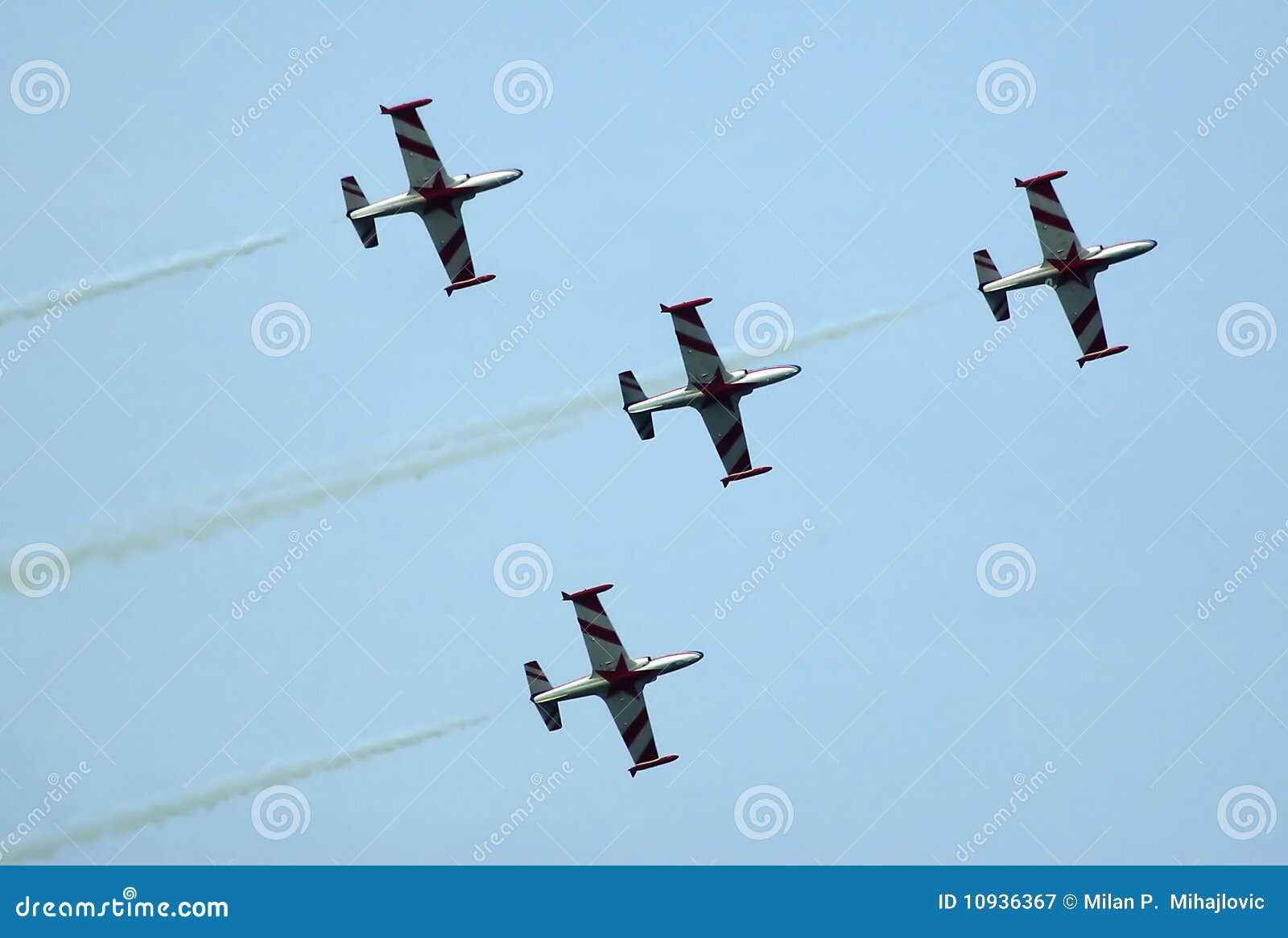 Airplane Formation Royalty-Free Stock Photo | CartoonDealer.com #33856275