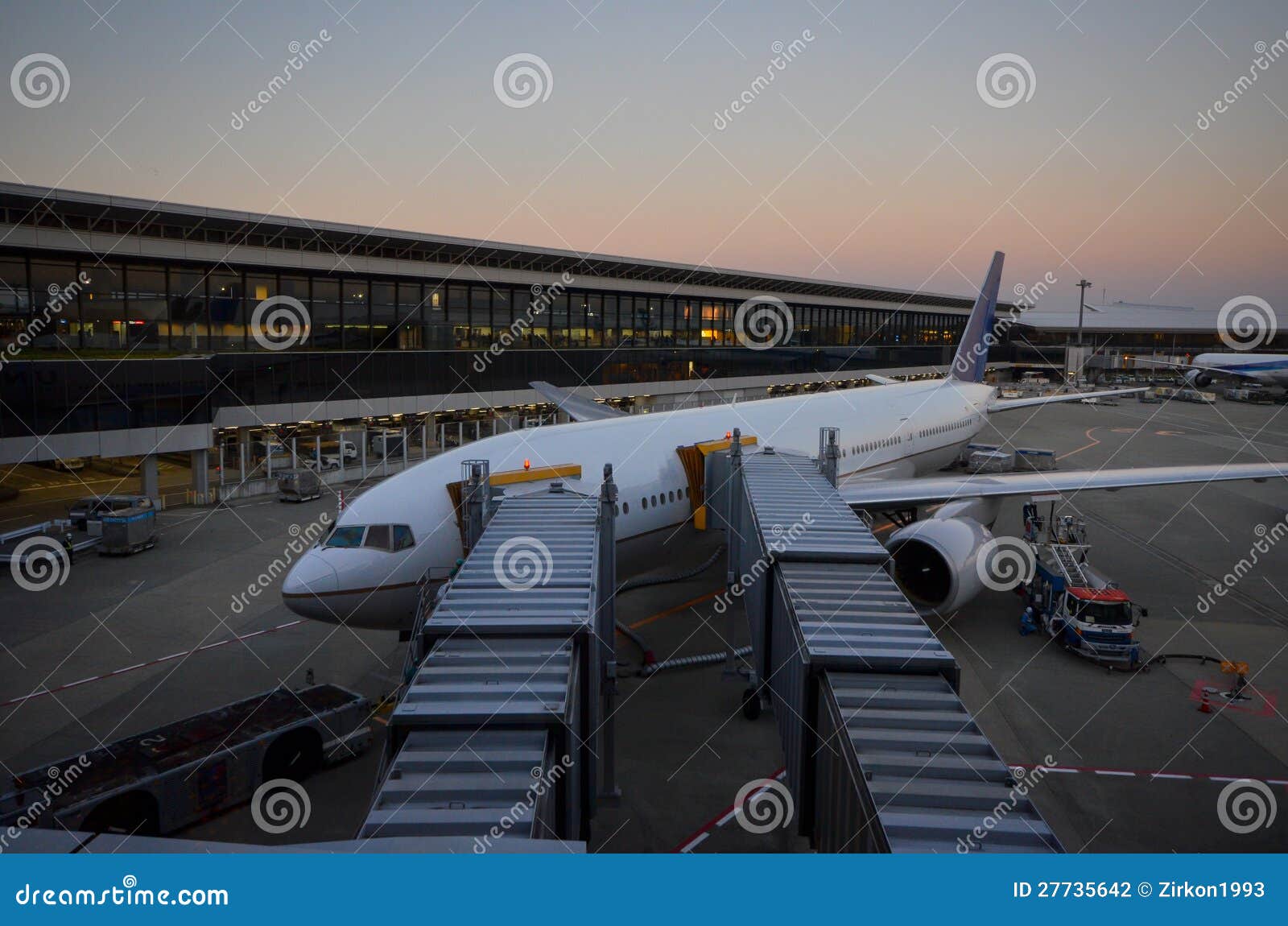 Airplane at gate stock photo. Image of cockpit, commercial - 27735642