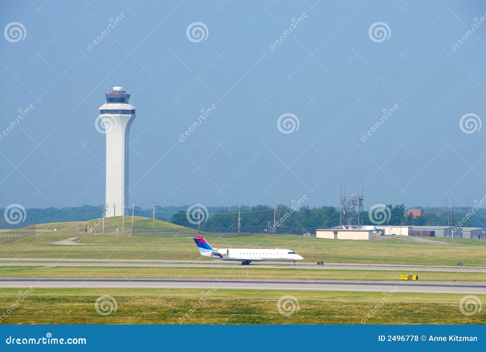 Airplane Landing stock photo. Image of ground, fast, aircraft - 2496778
