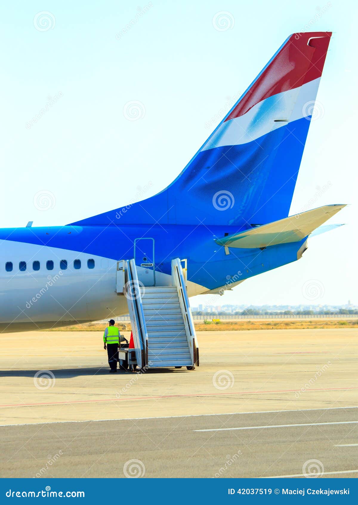 Airplane and Operating Stuff Stock Image - Image of aviation, stairway ...
