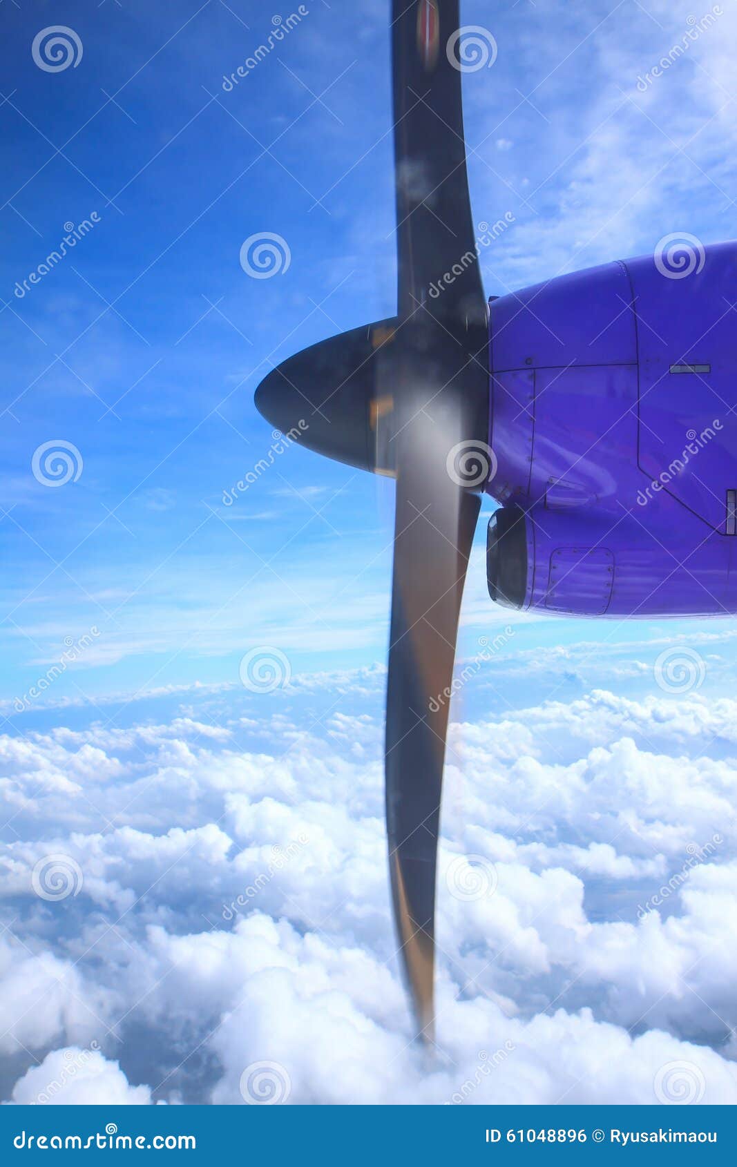 Airplane Propeller during Flying Stock Photo - Image of flying, paddle ...