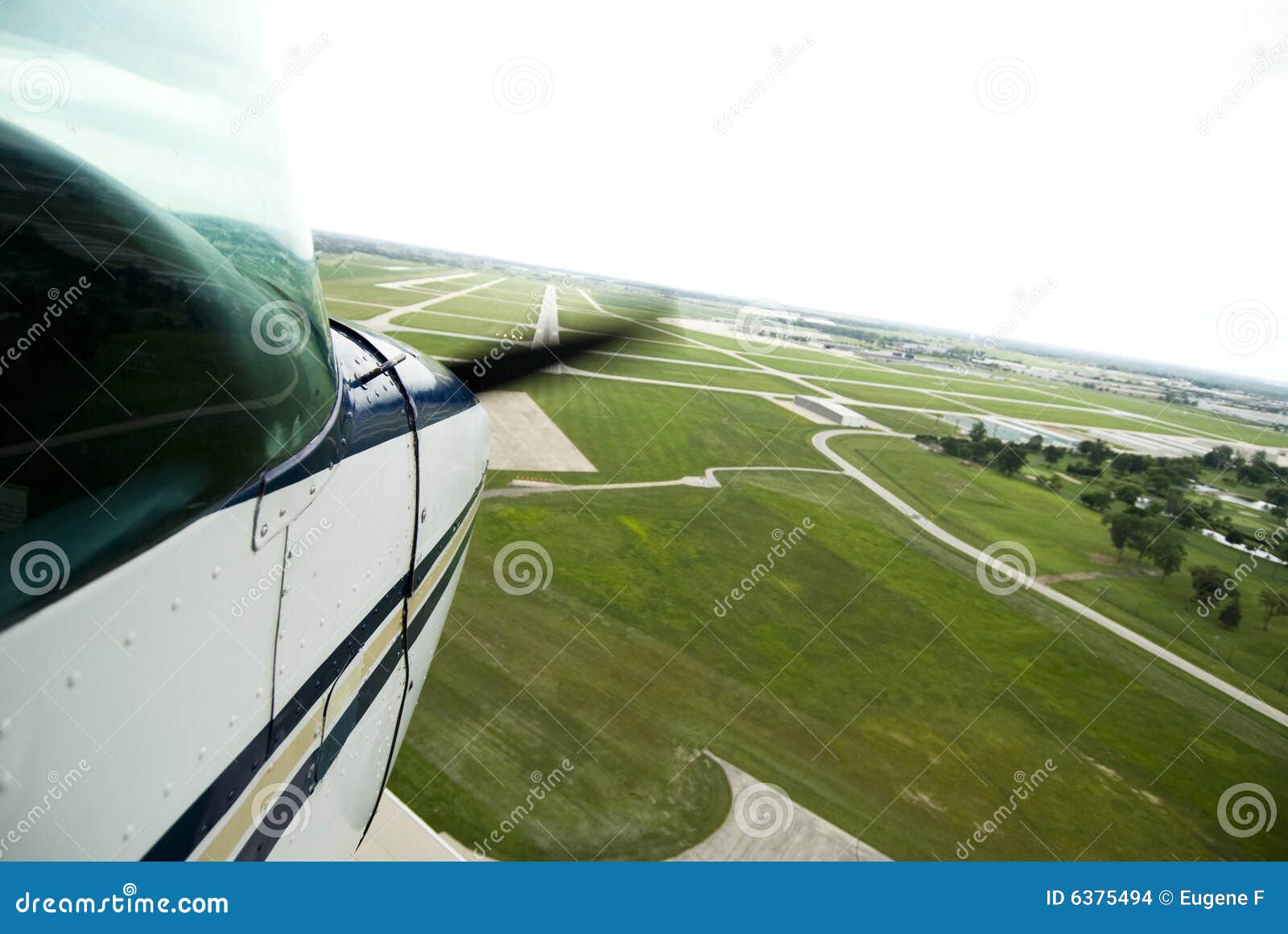 Airplane propeller moving stock photo. Image of grass - 6375494