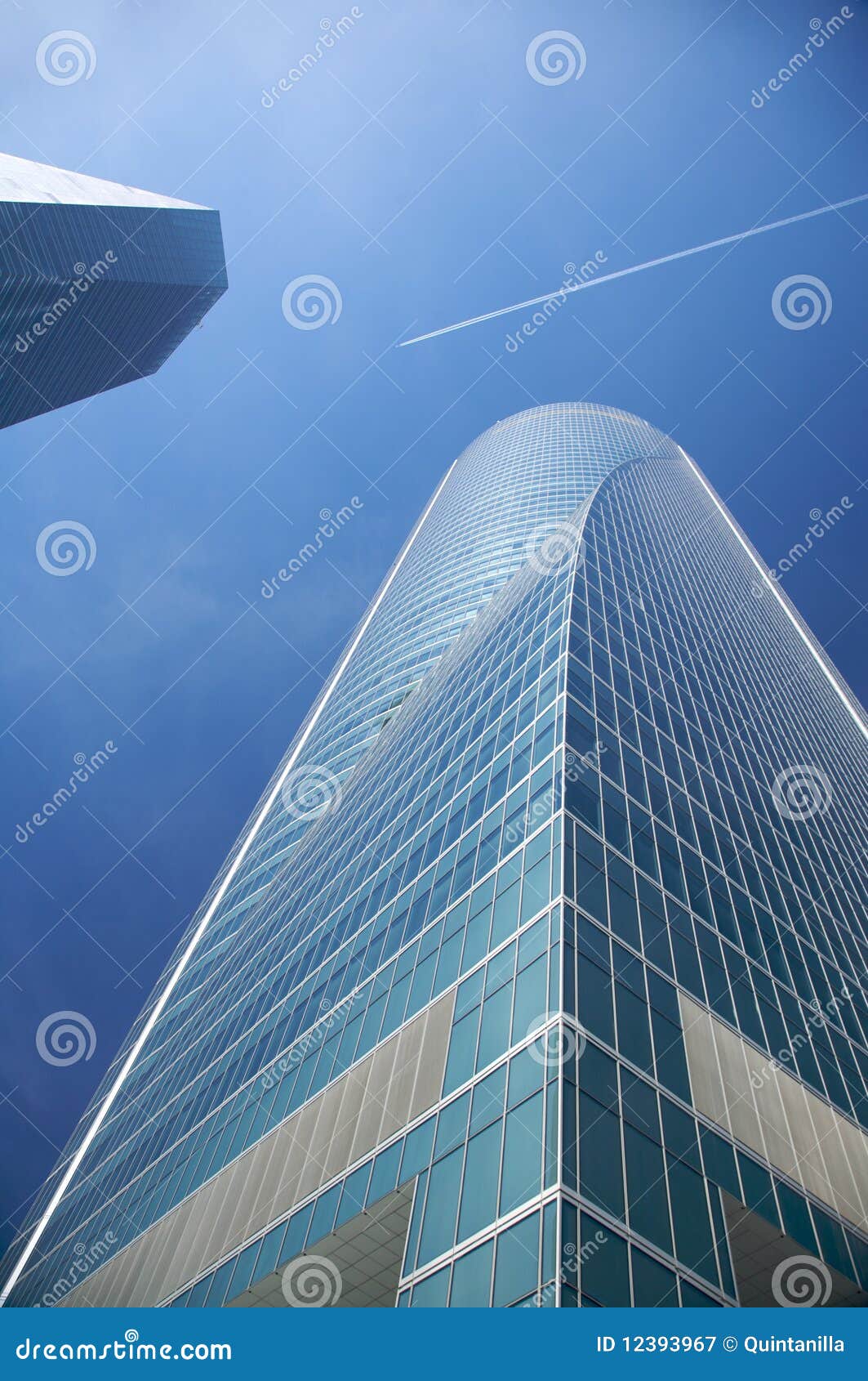 Airplane between Skyscrapers Stock Image - Image of high, green: 12393967