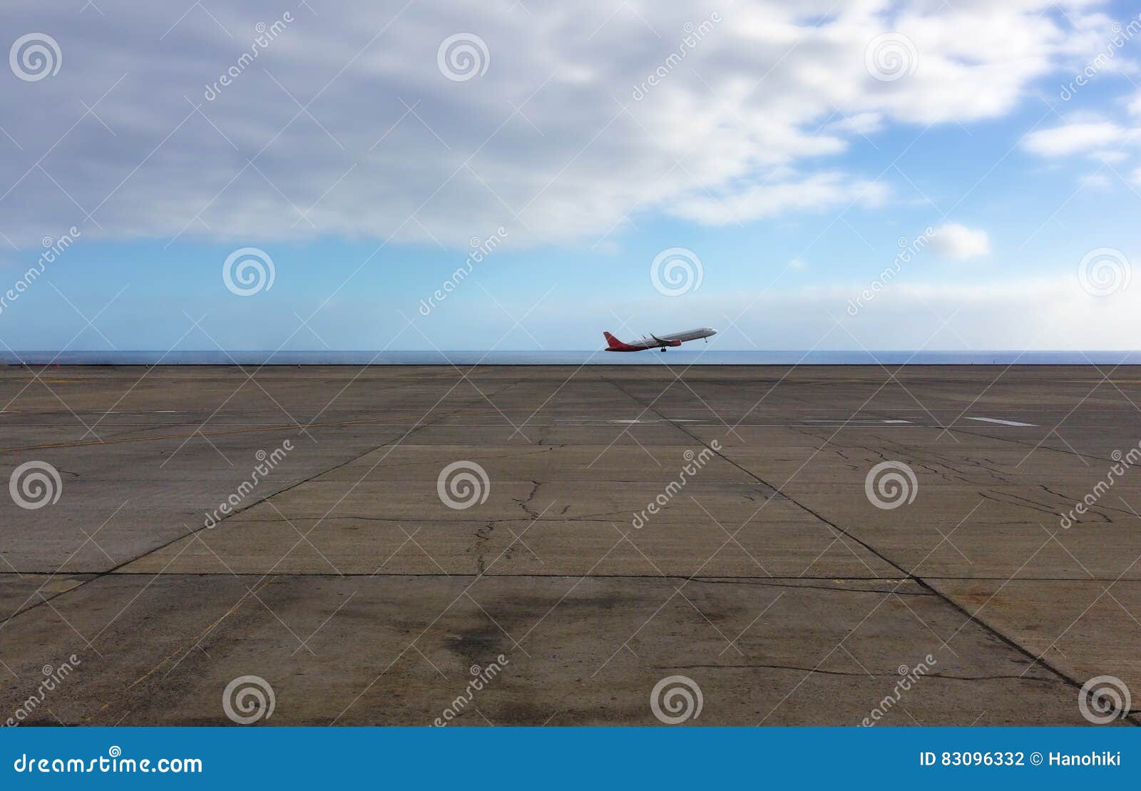 Airplane Taking Off , Airplane Start / Takeoff Stock Photo - Image of ...