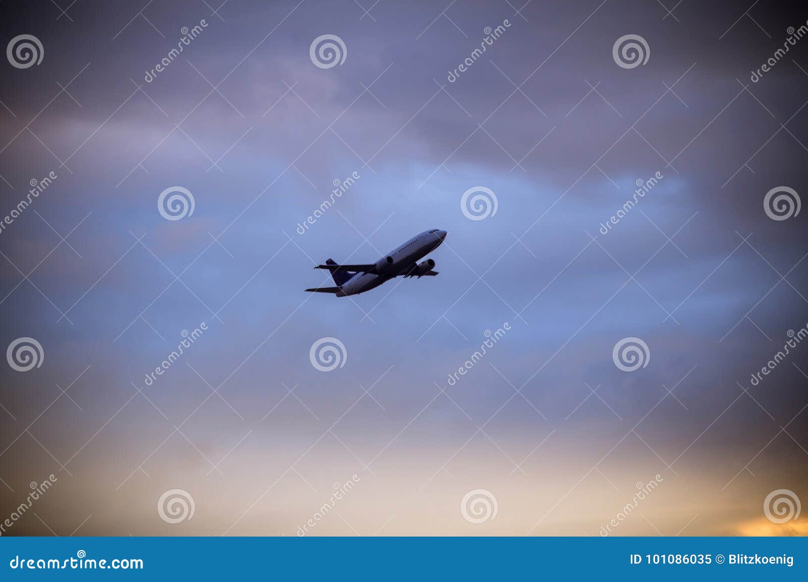 Airplane taking off stock image. Image of speed, cockpit - 101086035