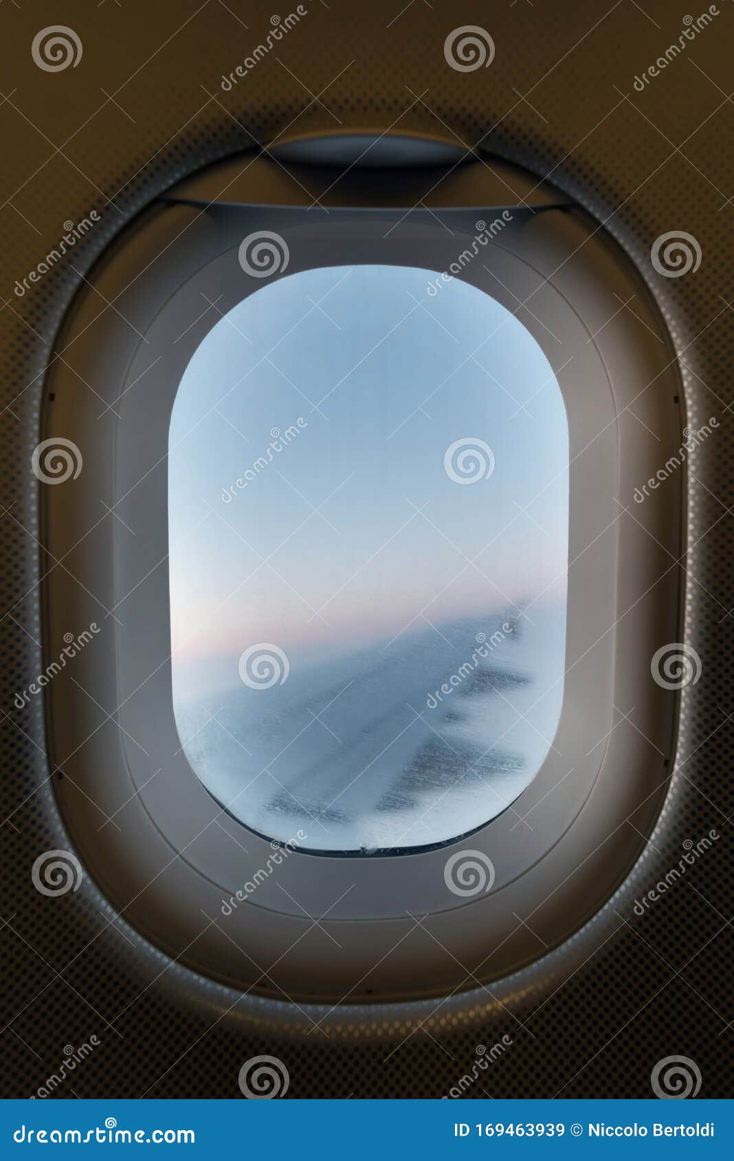 Airplane Window Overlooking the Right Wing Stock Image - Image of ...