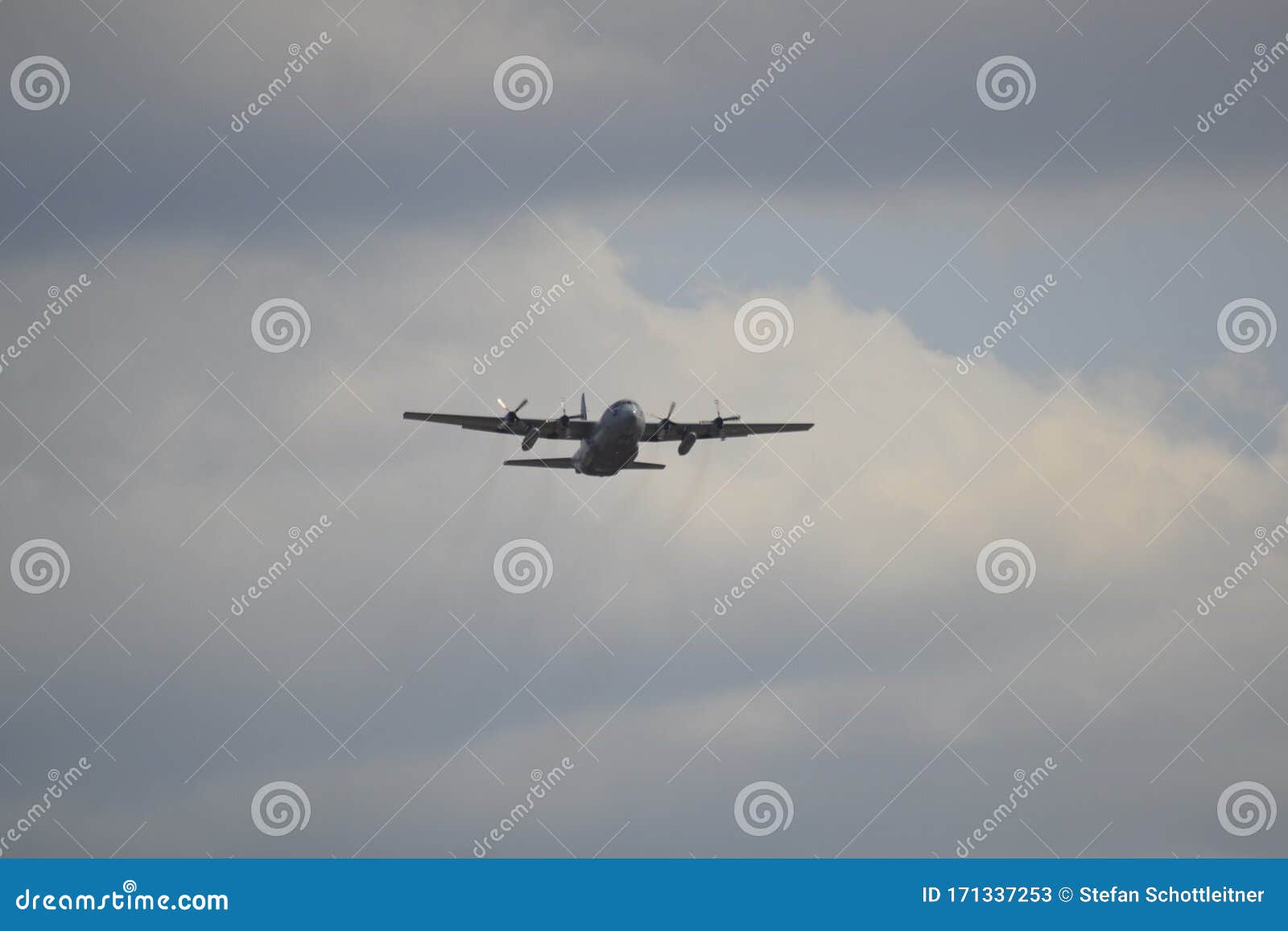 Airplanes in the Sky at Summer Stock Image - Image of travel, vision ...