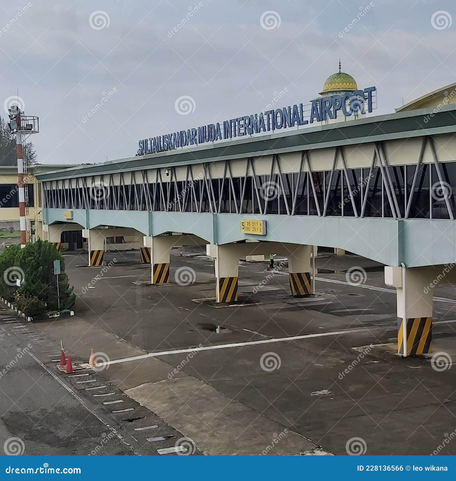 View of Jambi Sultan Iskandar Muda Airport from the Arrival Gate ...