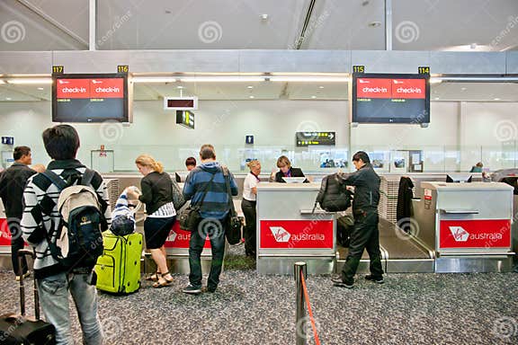 Airport check-in process editorial image. Image of suitcase - 22717635
