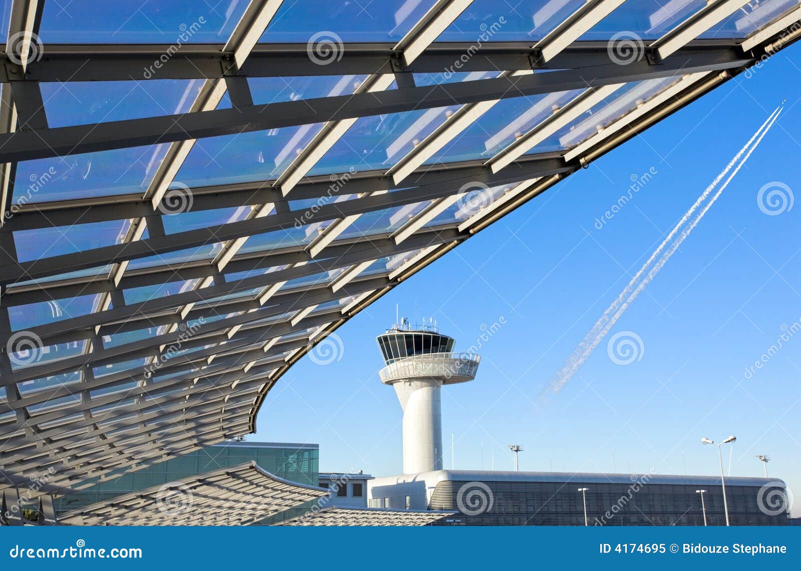 Airport Control Tower At Silhouette Background, Radar Tower Plane ...