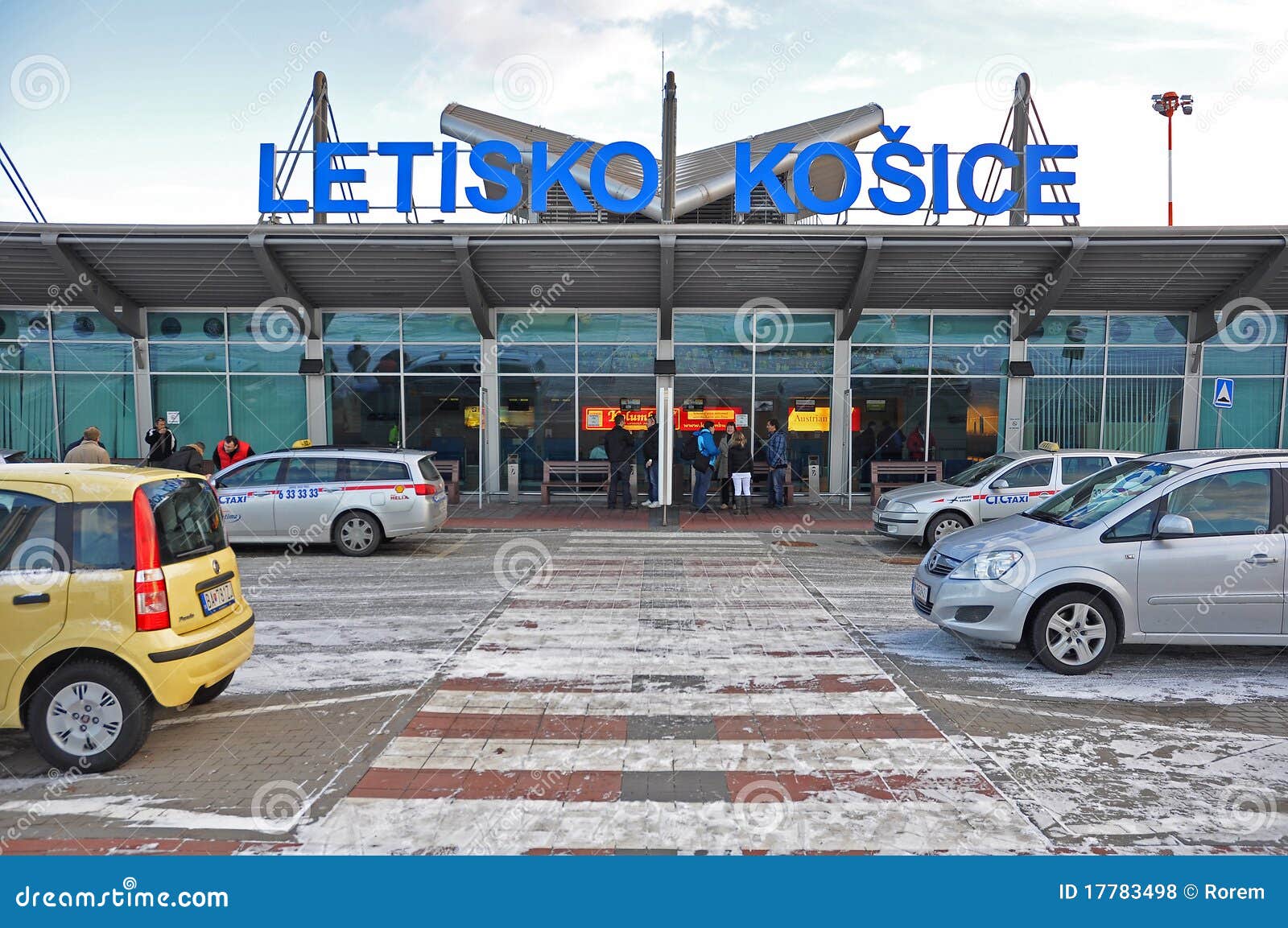 Taxis In Front Of Brandenburger Tor In Berlin, Germany Editorial Image ...