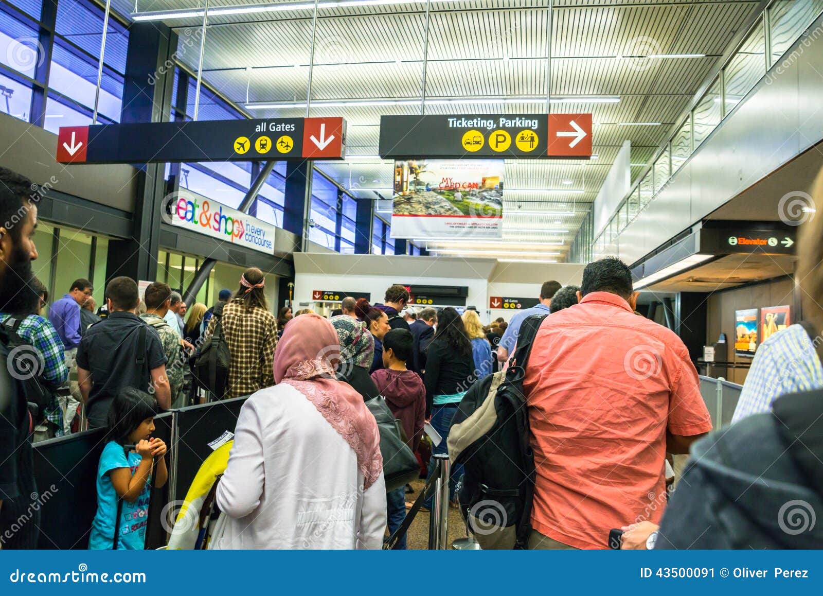 Airport security line editorial photo. Image of airline - 43500091