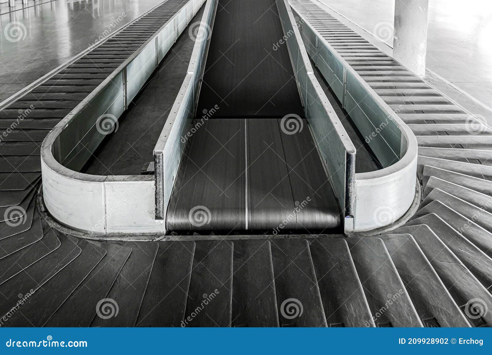 Airport Terminal Baggage Carousel. Baggage Conveyor Belt in Empty ...
