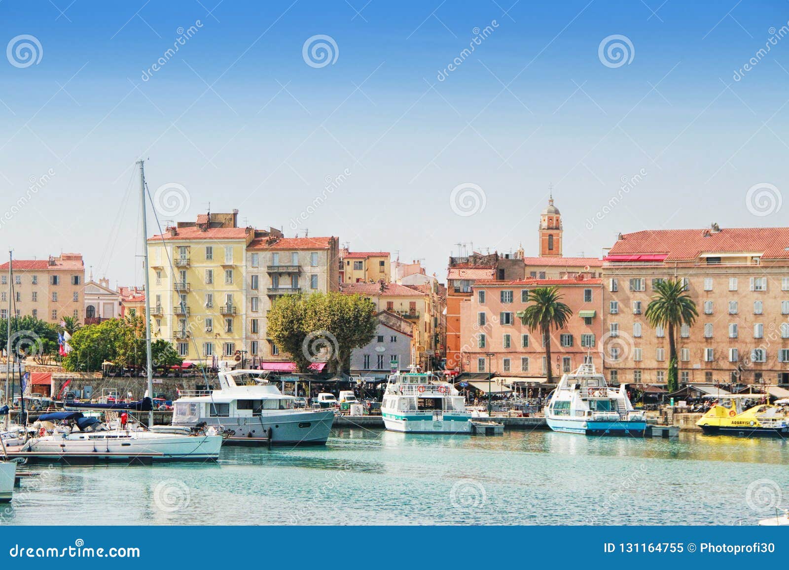 Ajaccio, Korsika redaktionelles bild. Bild von hell - 131164755