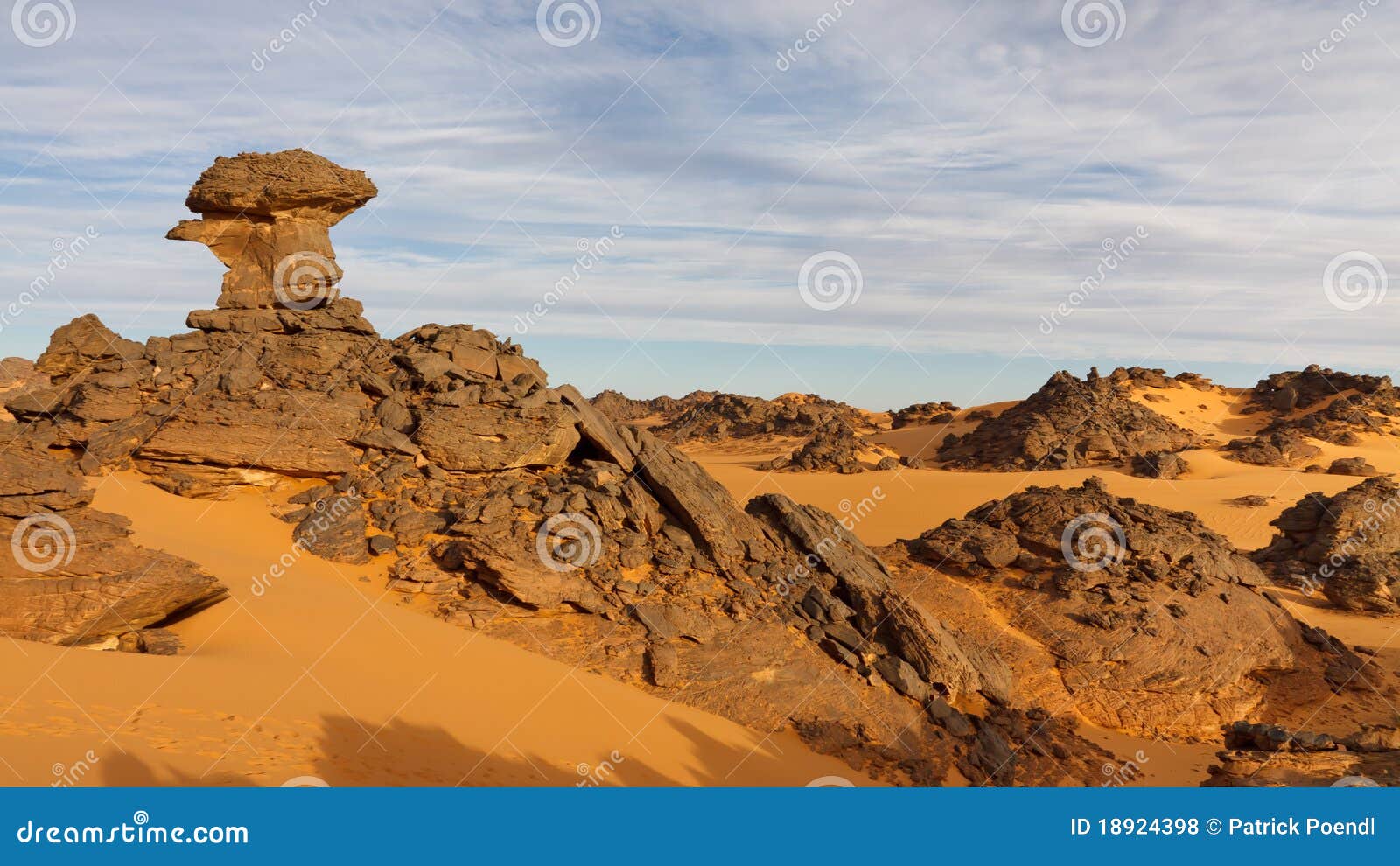 Akakus (Acacus) Mountains, Sahara, Libya Stock Photo - Image of ...