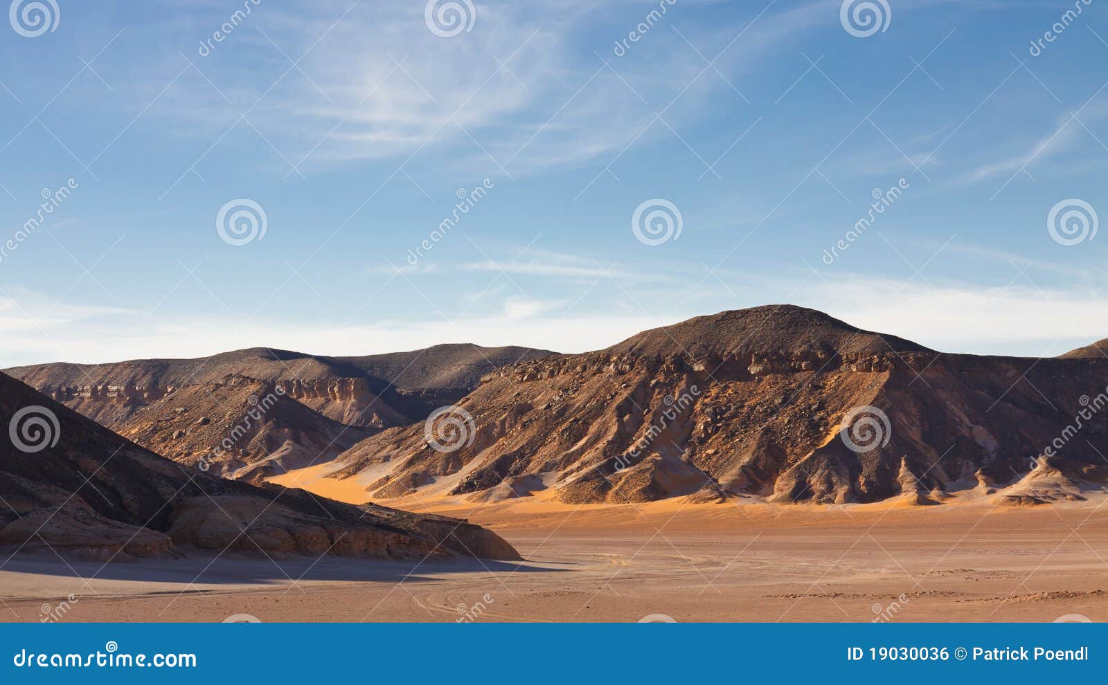 Akakus (Acacus) Mountains - Sahara, Libya Stock Photo - Image of mount ...