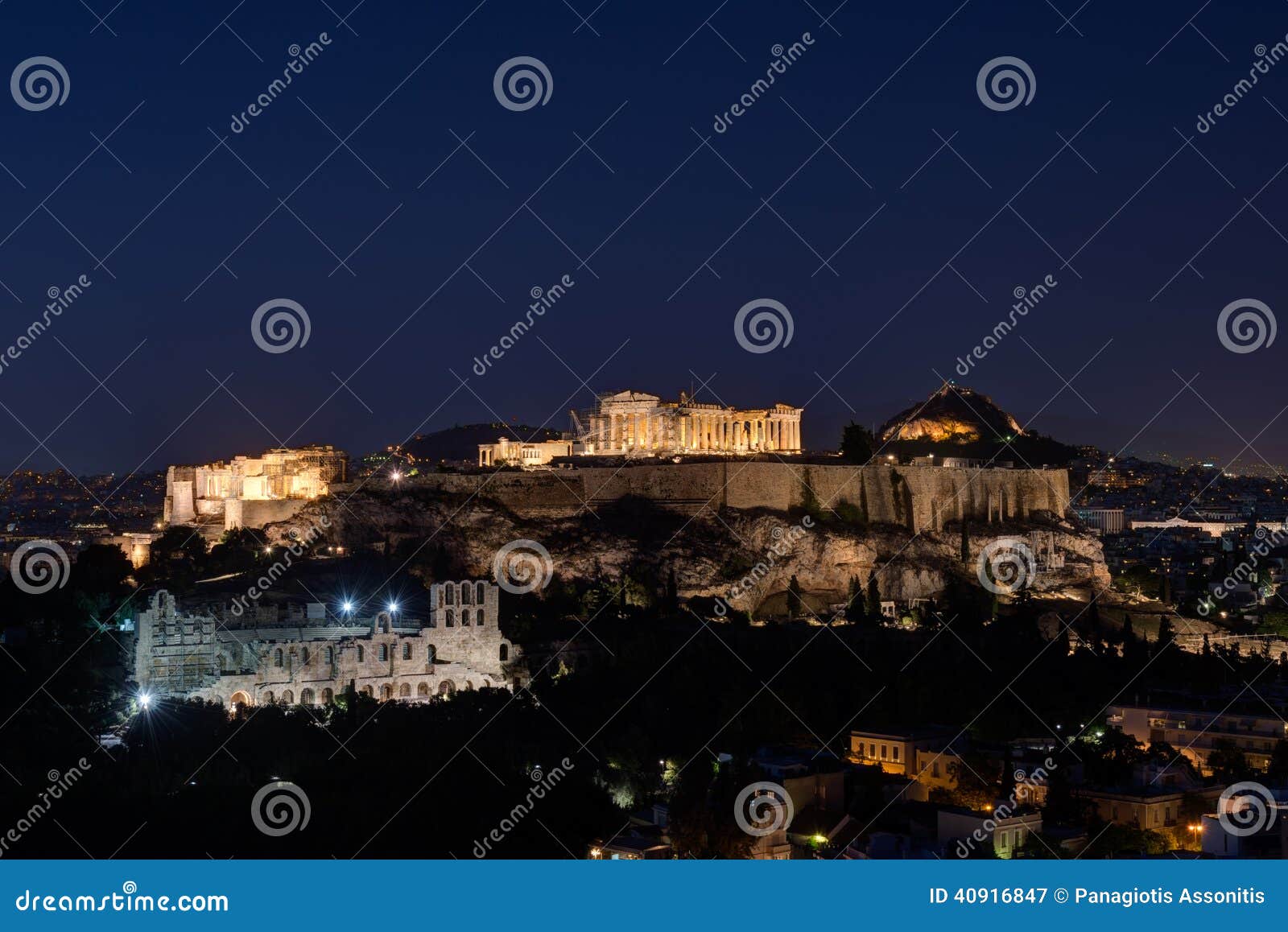 Akropol Ateny nocą obraz stock. Obraz złożonej z grecja - 40916847