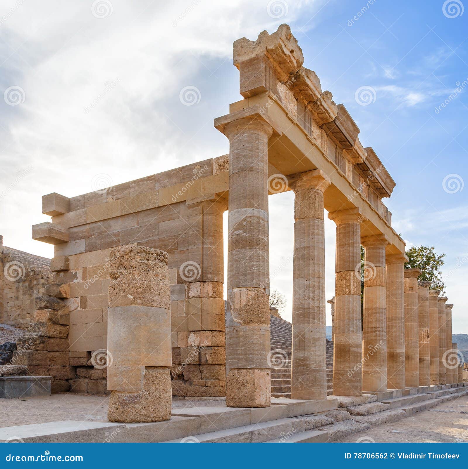 Akropol Lindos Na Rhodes Wyspie Zdjęcie Stock - Obraz złożonej z rodos ...