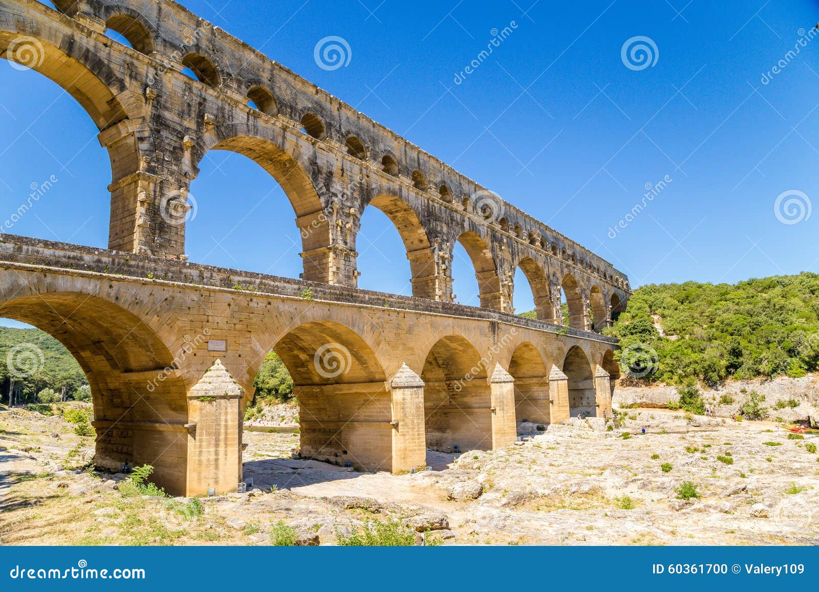 Akvedukt Pont Du Gard, Frankrike Arkivfoto - Bild av frans, sten: 60361700