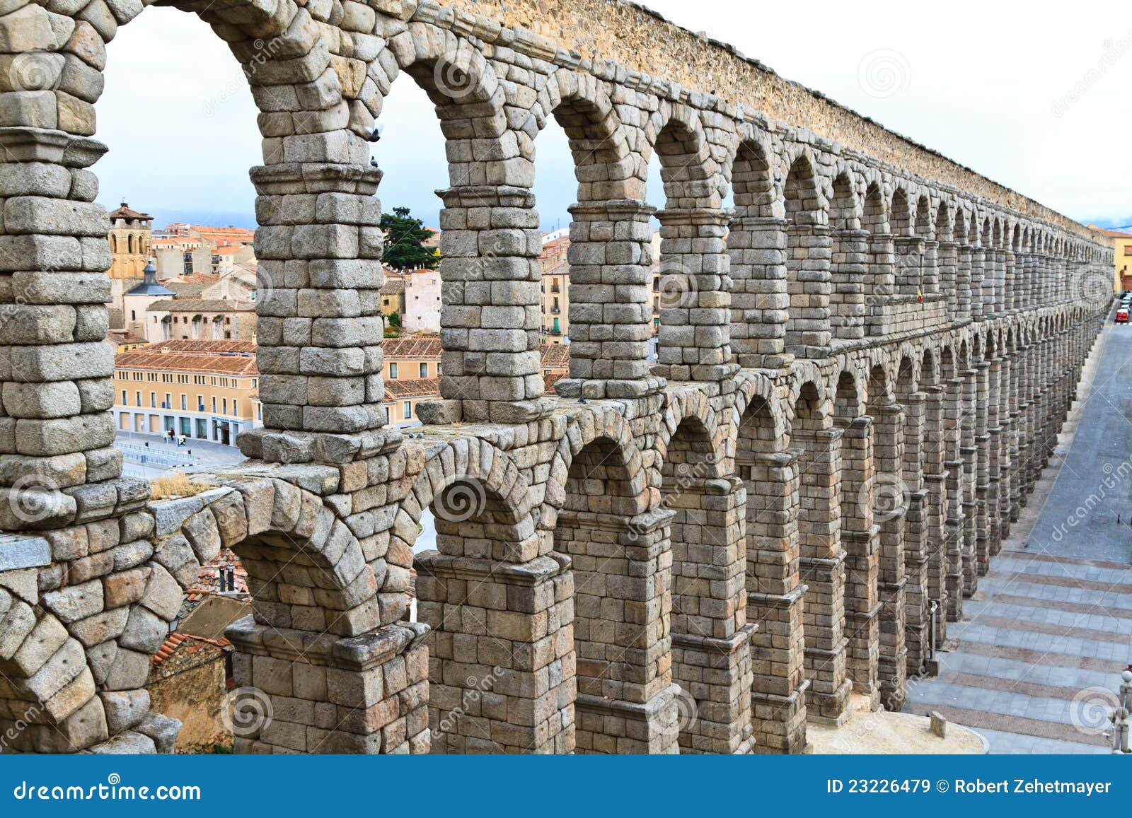 Akwedukt rzymski Segovia obraz stock. Obraz złożonej z budowa - 23226479