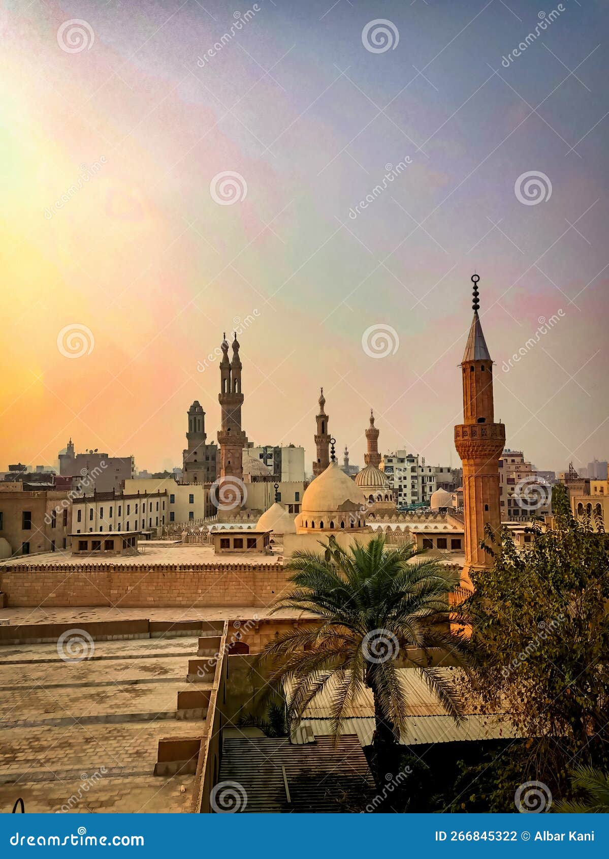 Al-Azhar Mosque stock photo. Image of mesjid, azhar - 266845322