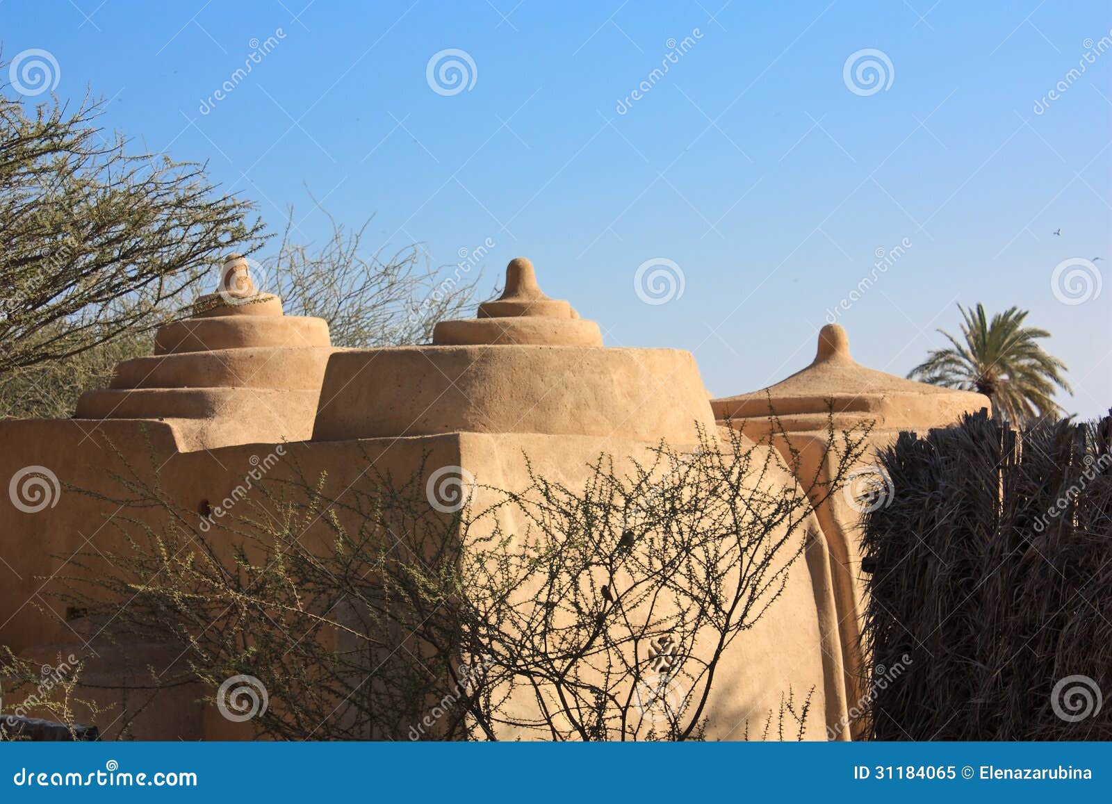 Al Badiyah Mosque imagen de archivo. Imagen de oldest - 31184065