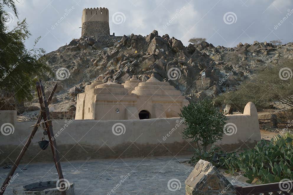 Al Badiyah Mosque stockbild. Bild von lang, älteste, glaube - 81815201