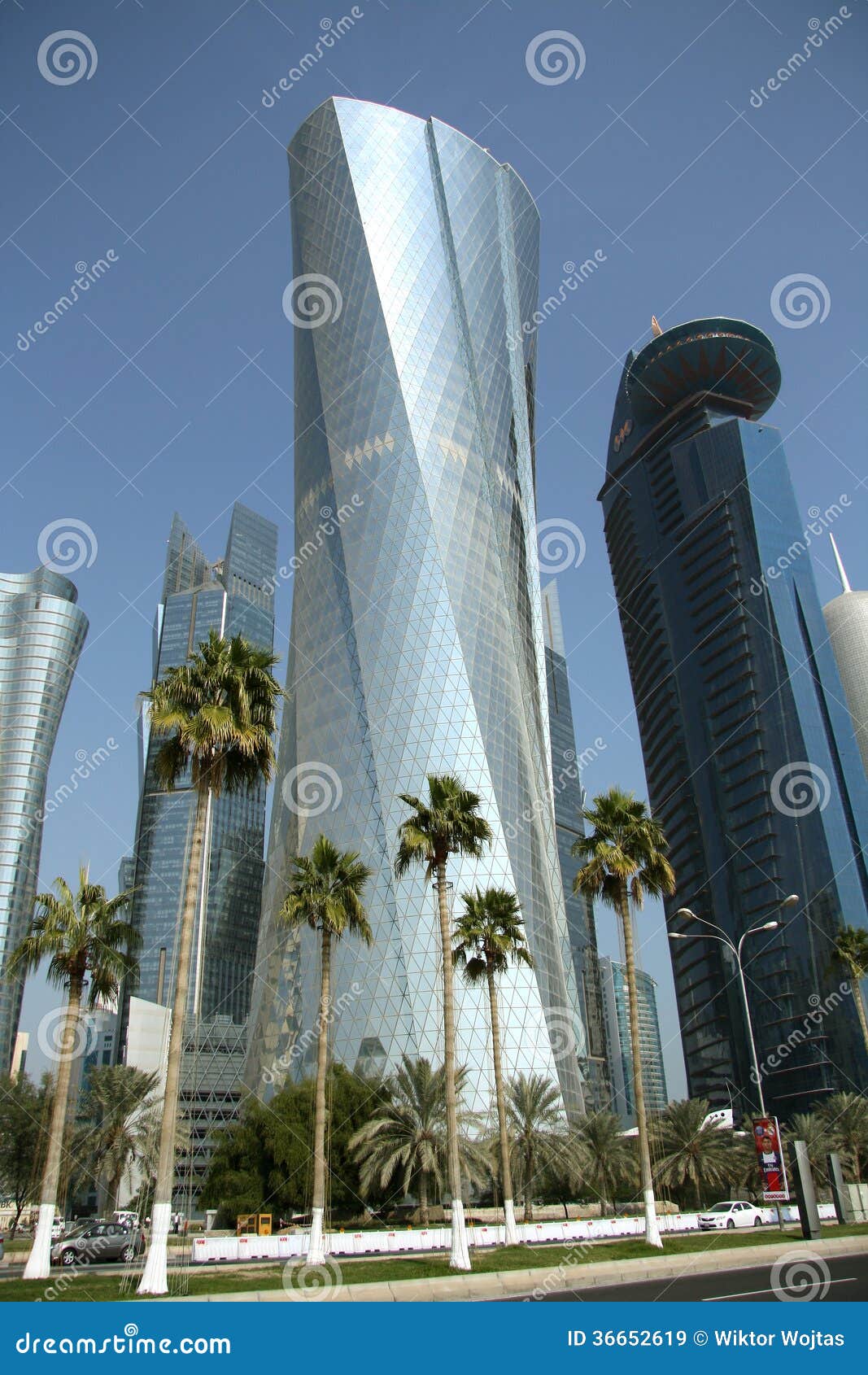 Al Bidda Tower En Doha, Qatar Imagen de archivo editorial - Imagen de ...