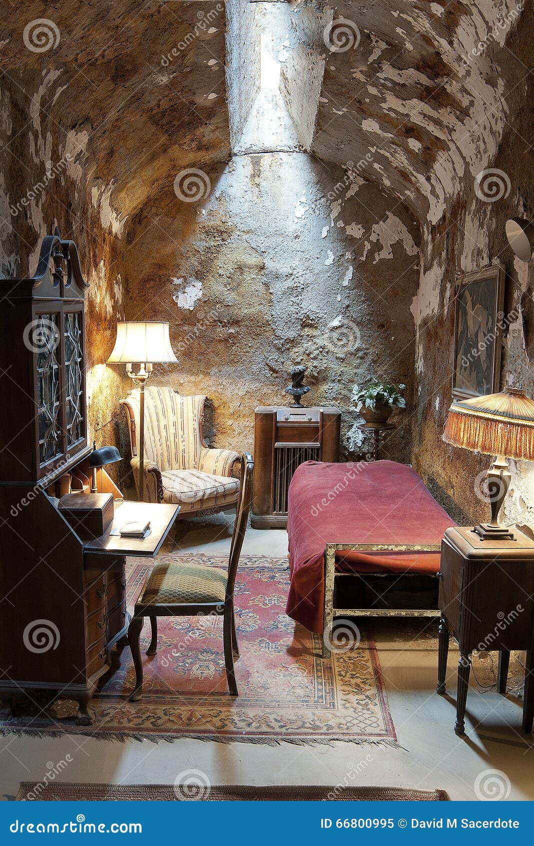 Al Capone cell stock image. Image of penitentiary, inmate - 66800995