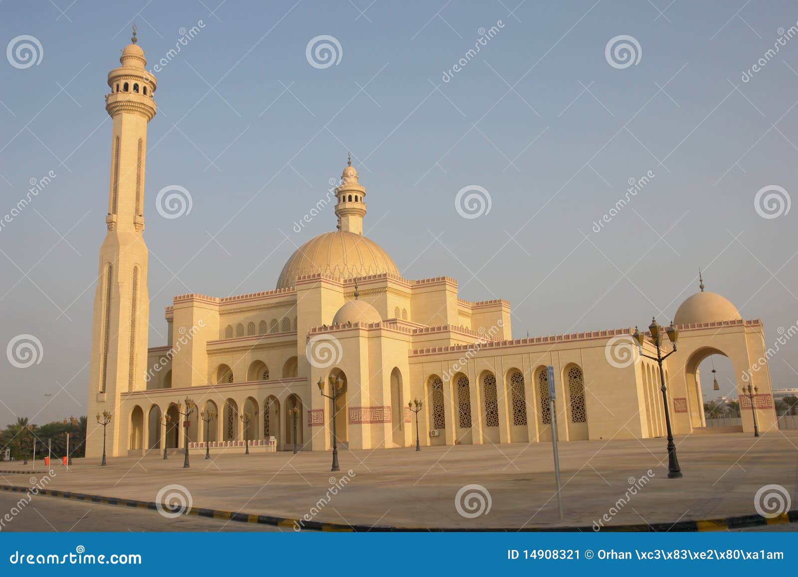 Al-Fateh Grand Mosque, Manama, Bahrain Stock Photography ...