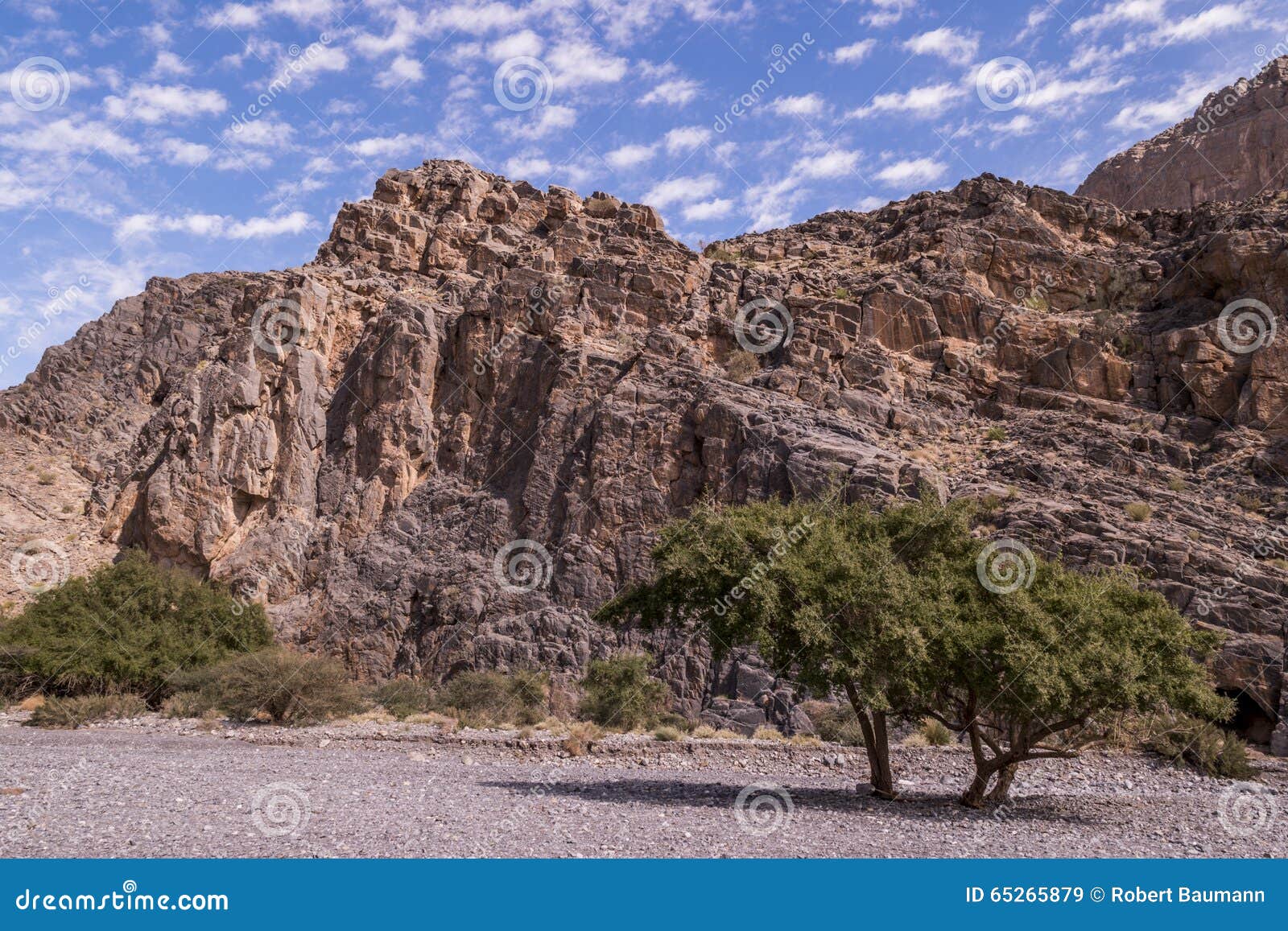 Al Hajar Mountains in Oman stock image. Image of east - 65265879