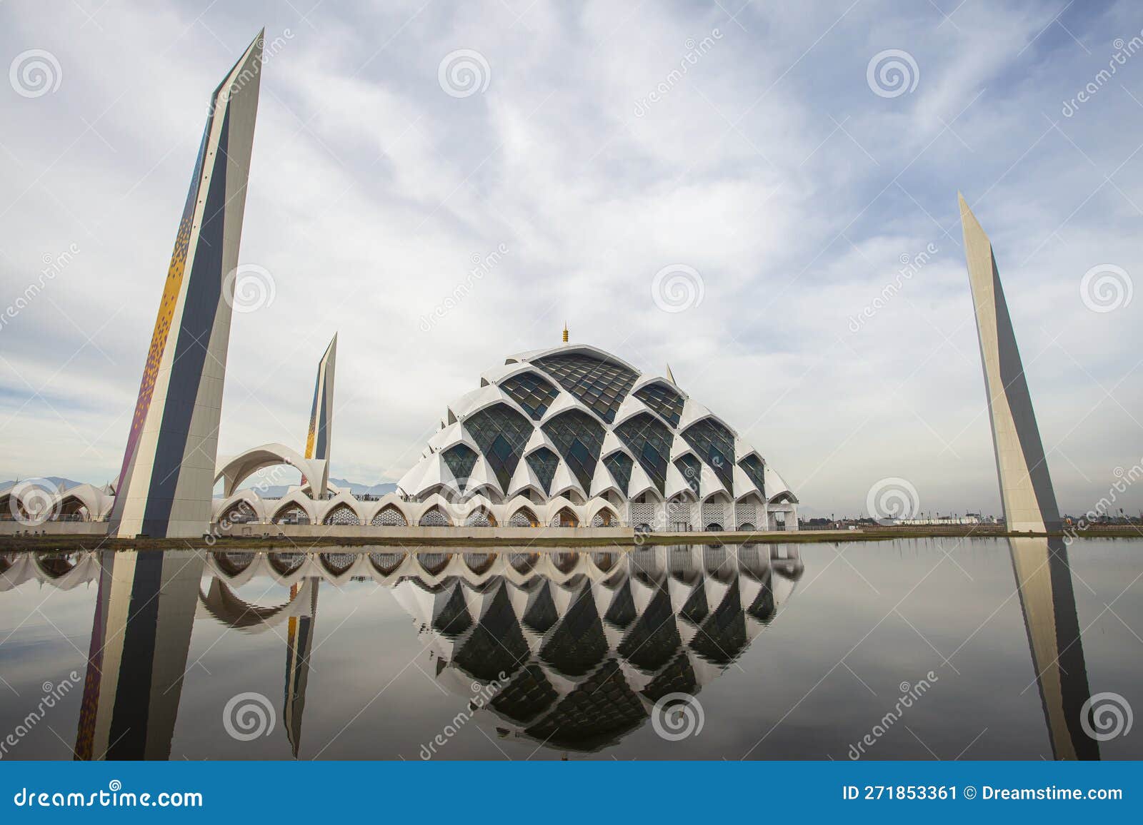 Al Jabbar Great Mosque of West Java, a Brand New Mosque, One of the ...