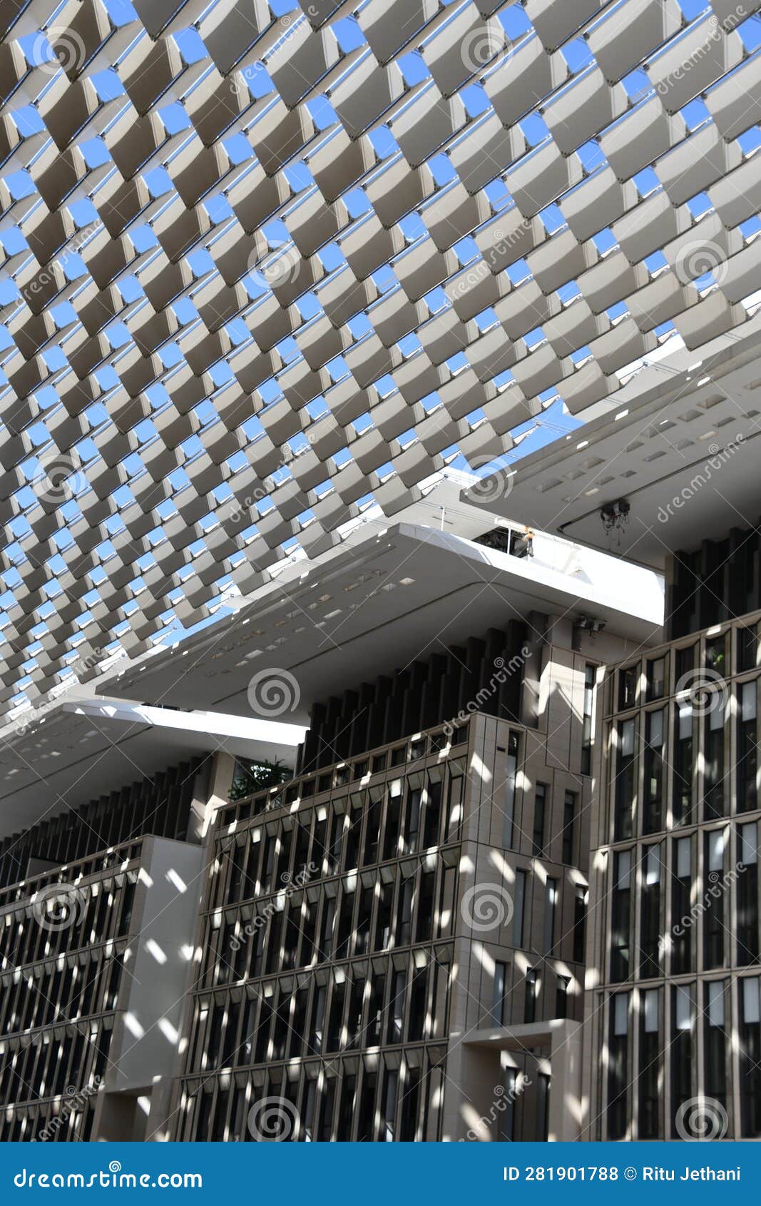 Al-Nouq Square at Msheireb Downtown in Doha, Qatar Editorial Stock ...