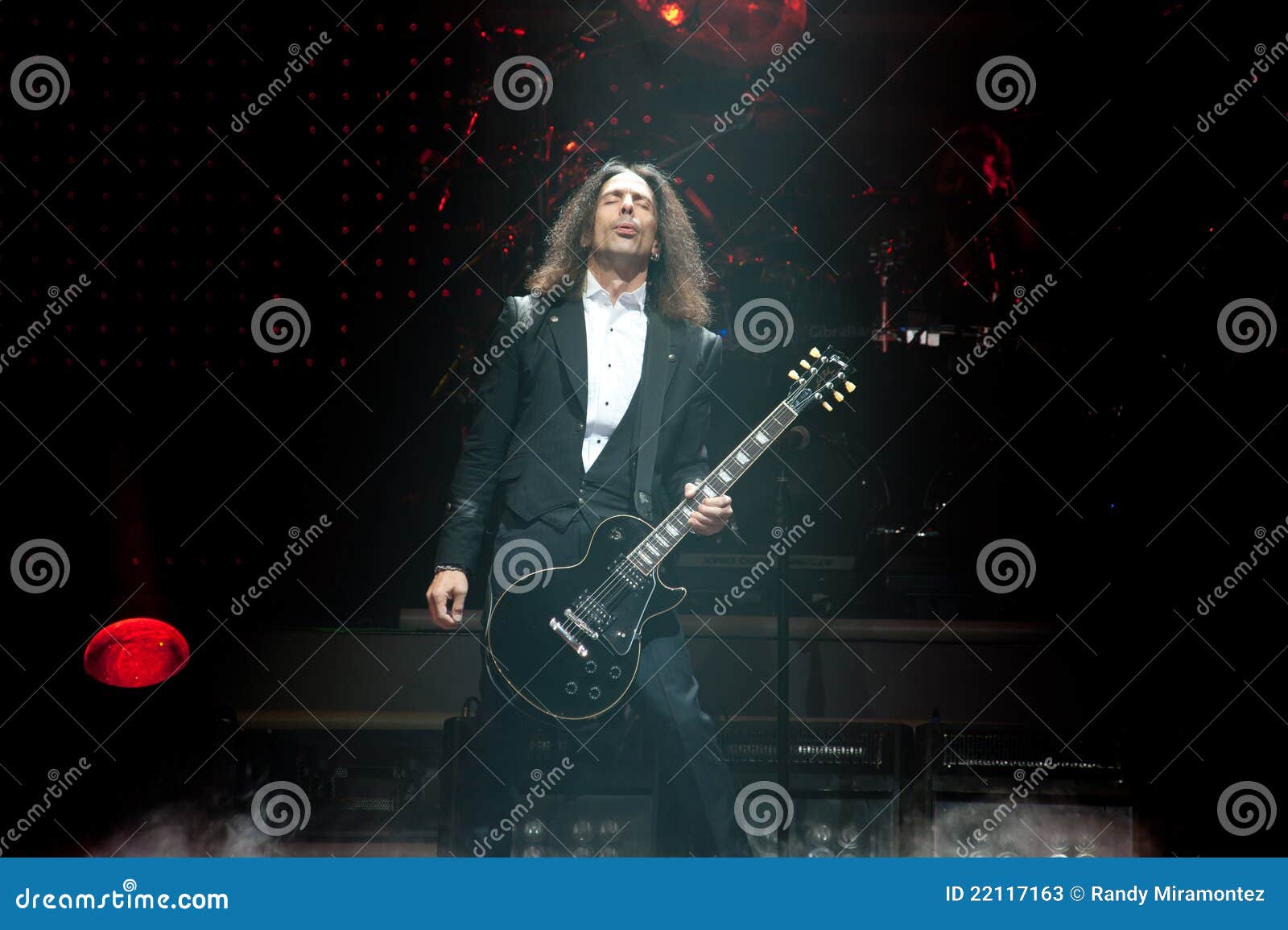 Al Pitrelli editorial stock photo. Image of california - 22117163