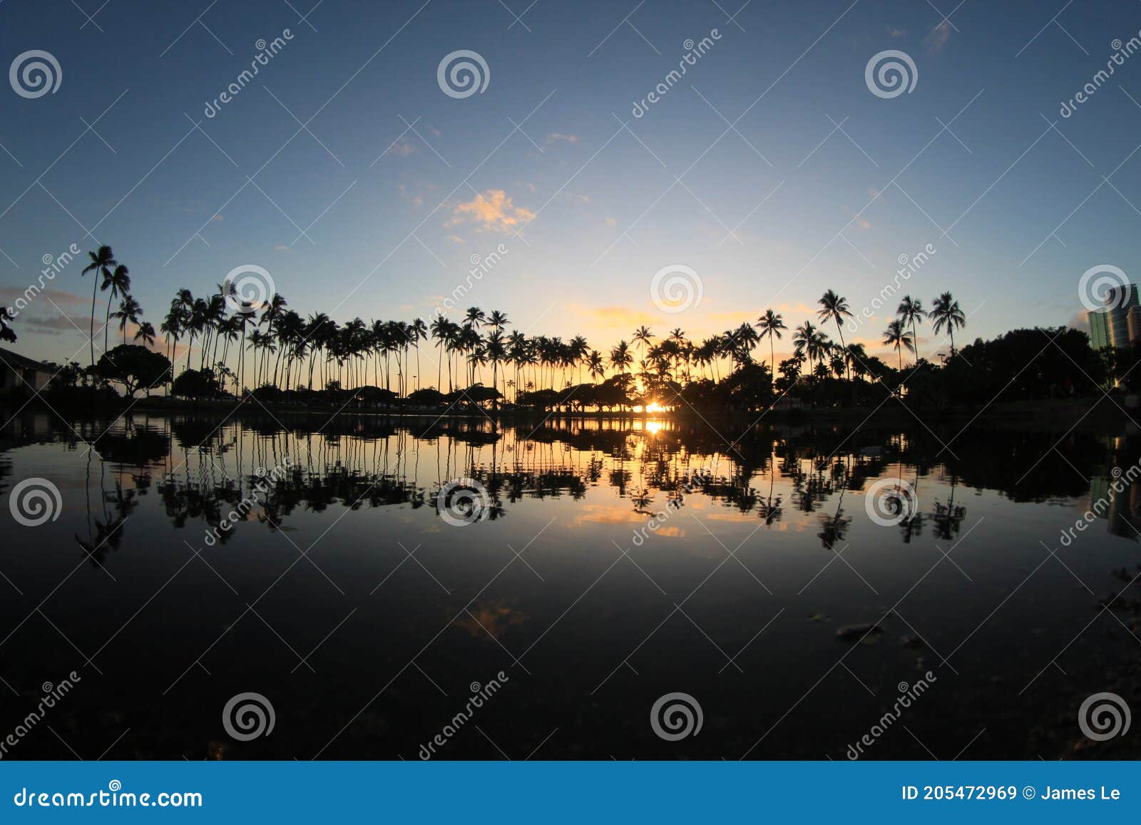 Ala Moana Sunset 11 stock image. Image of sunlight, light - 205472969