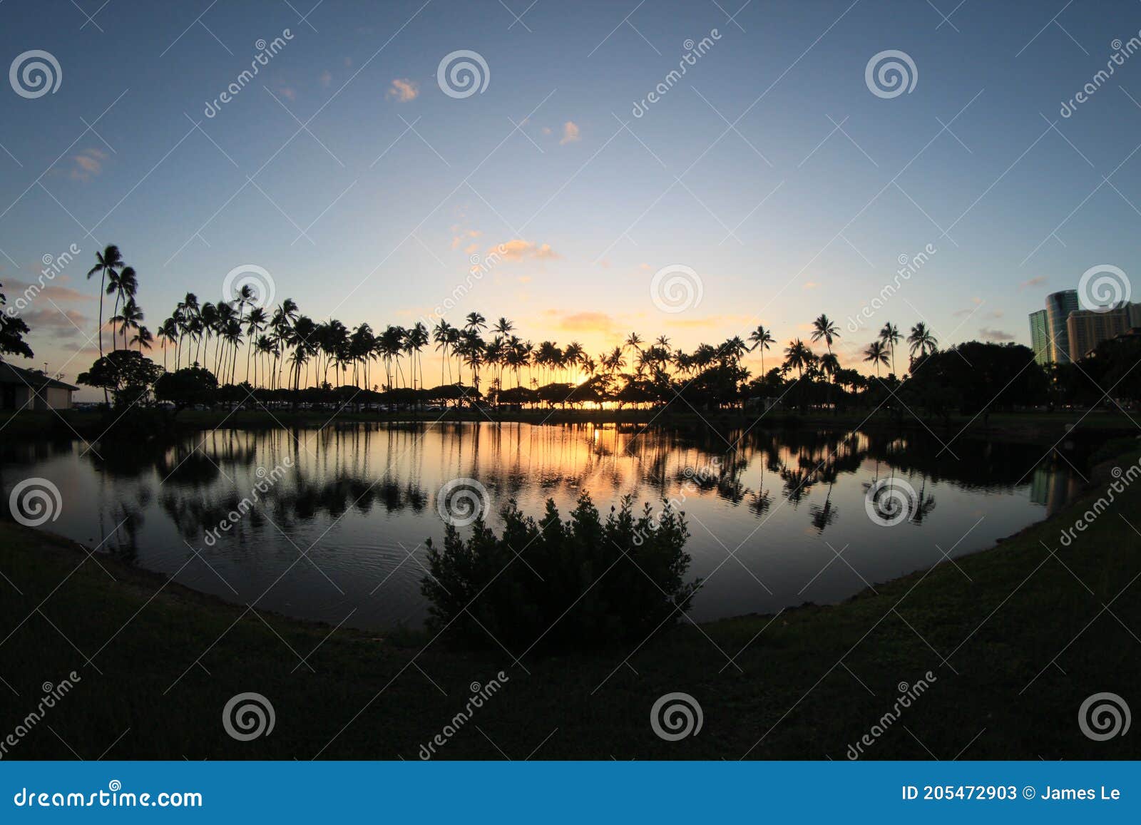 Ala Moana Sunset 6 stock image. Image of horizon, cloud - 205472903