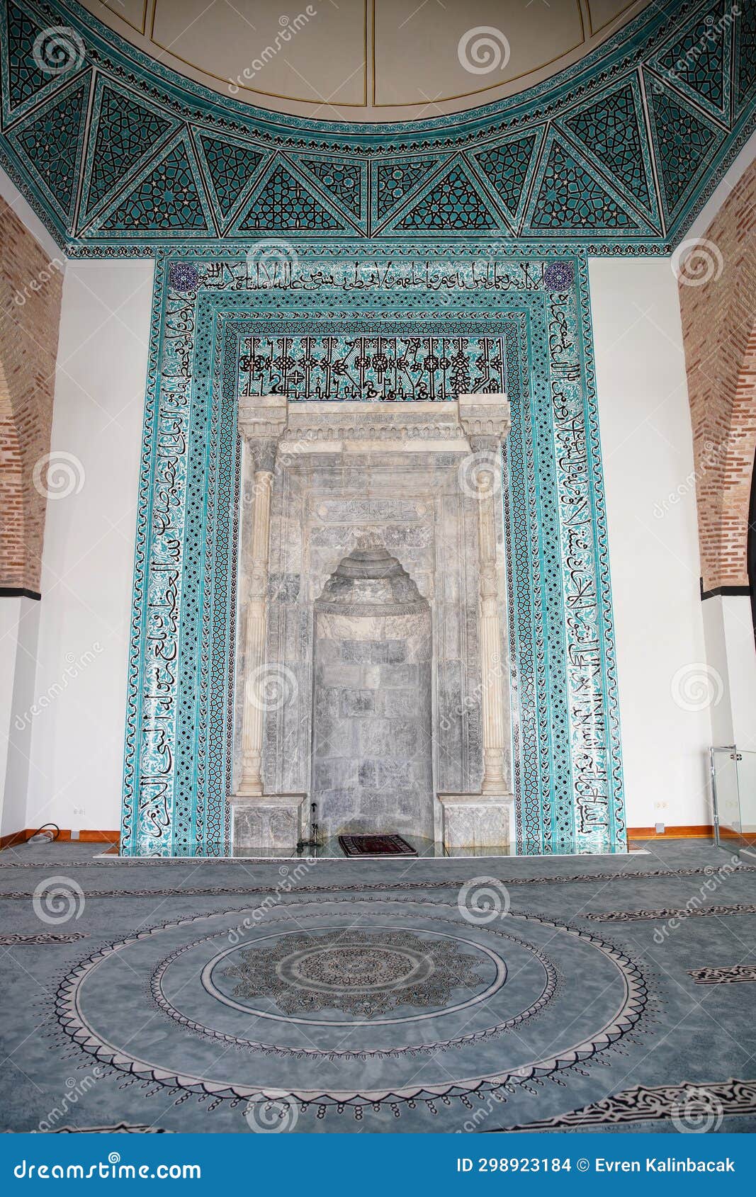 Alaaddin Mosque in Konya, Turkiye Editorial Stock Image - Image of tile ...