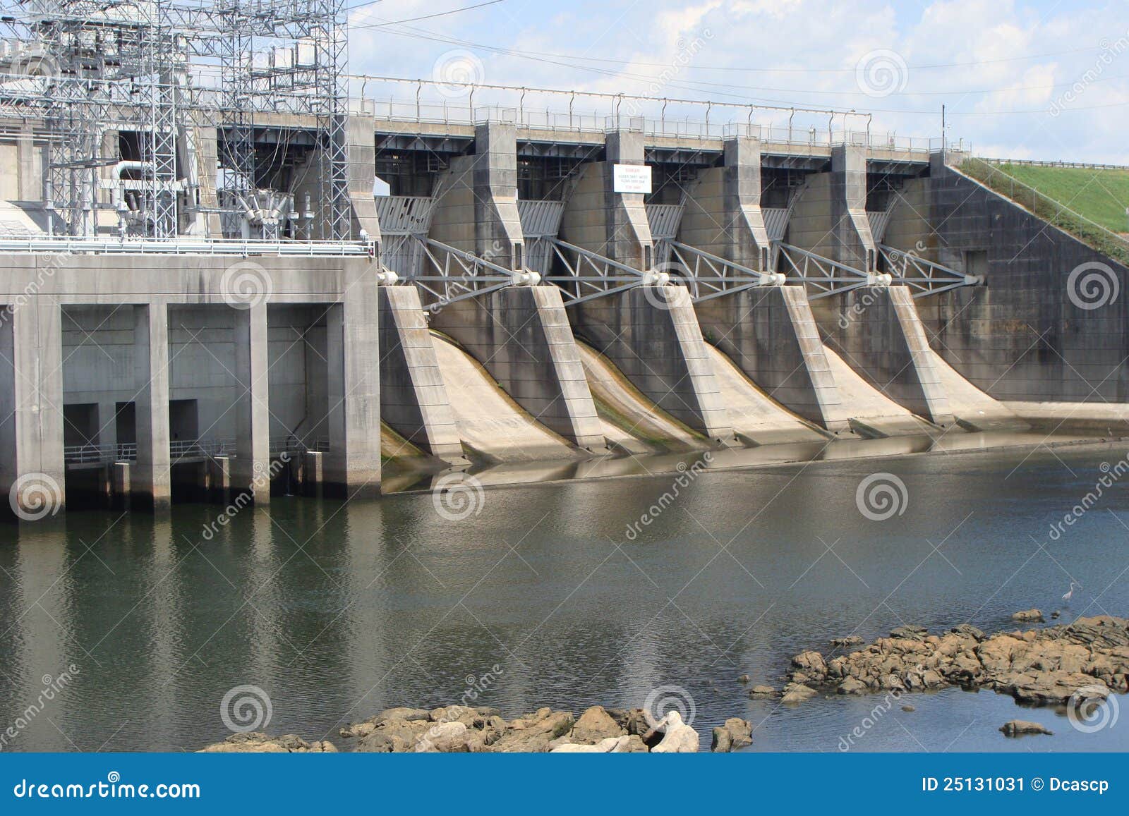 Alabama dam stock image. Image of create, release, gray - 25131031