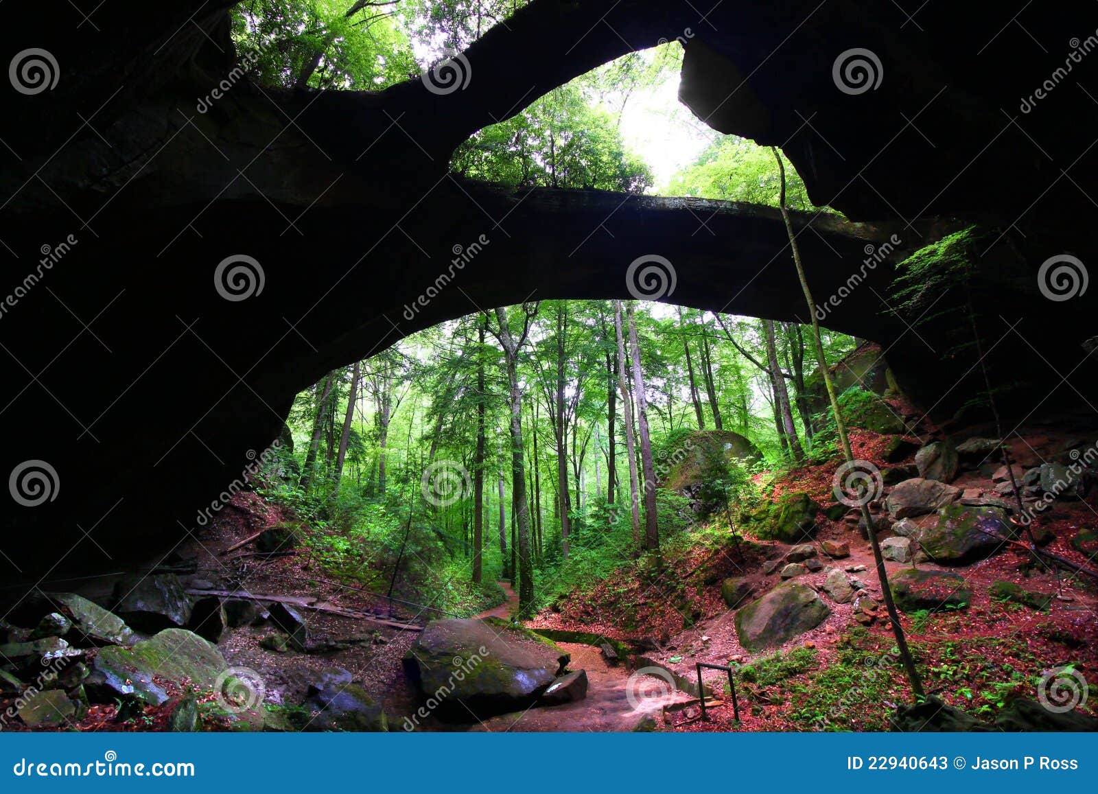 Alabama Natural Rock Bridge Stock Image - Image of bridge, scene: 22940643