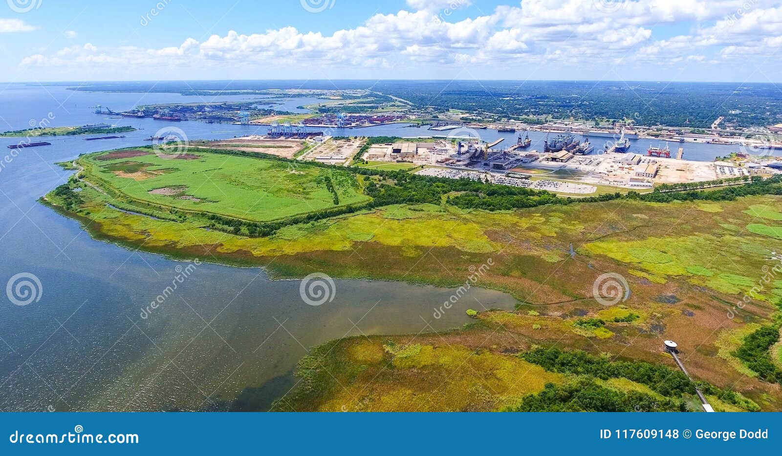 Alabama State Docks stock photo. Image of opening, view - 117609148