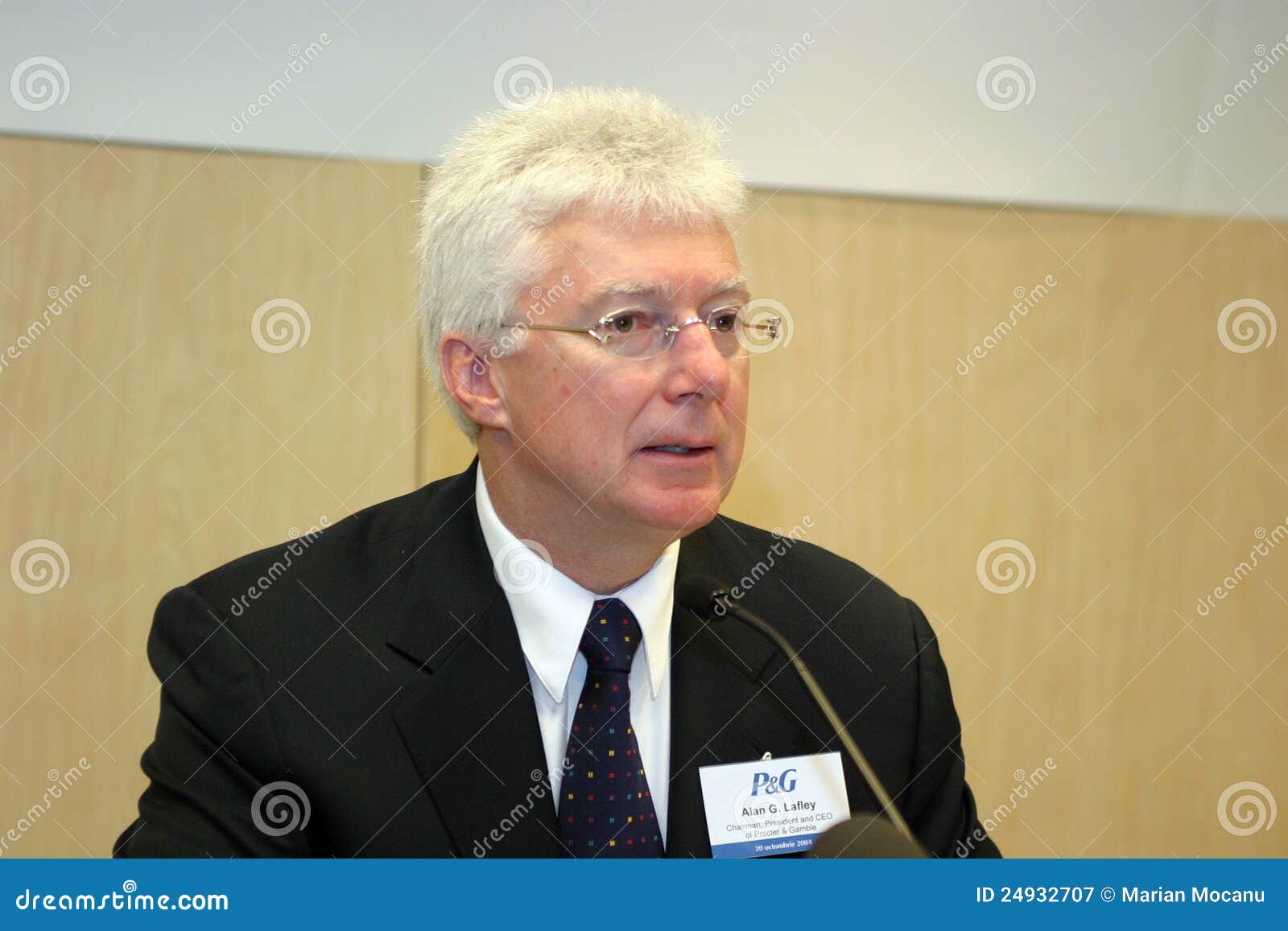 Alan G. Lafley fotografia editorial. Imagem de casa, terno - 24932707