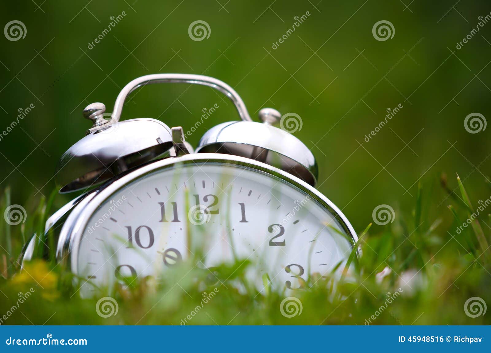 7am Green Clock Stock Photos - Free & Royalty-Free Stock Photos from ...