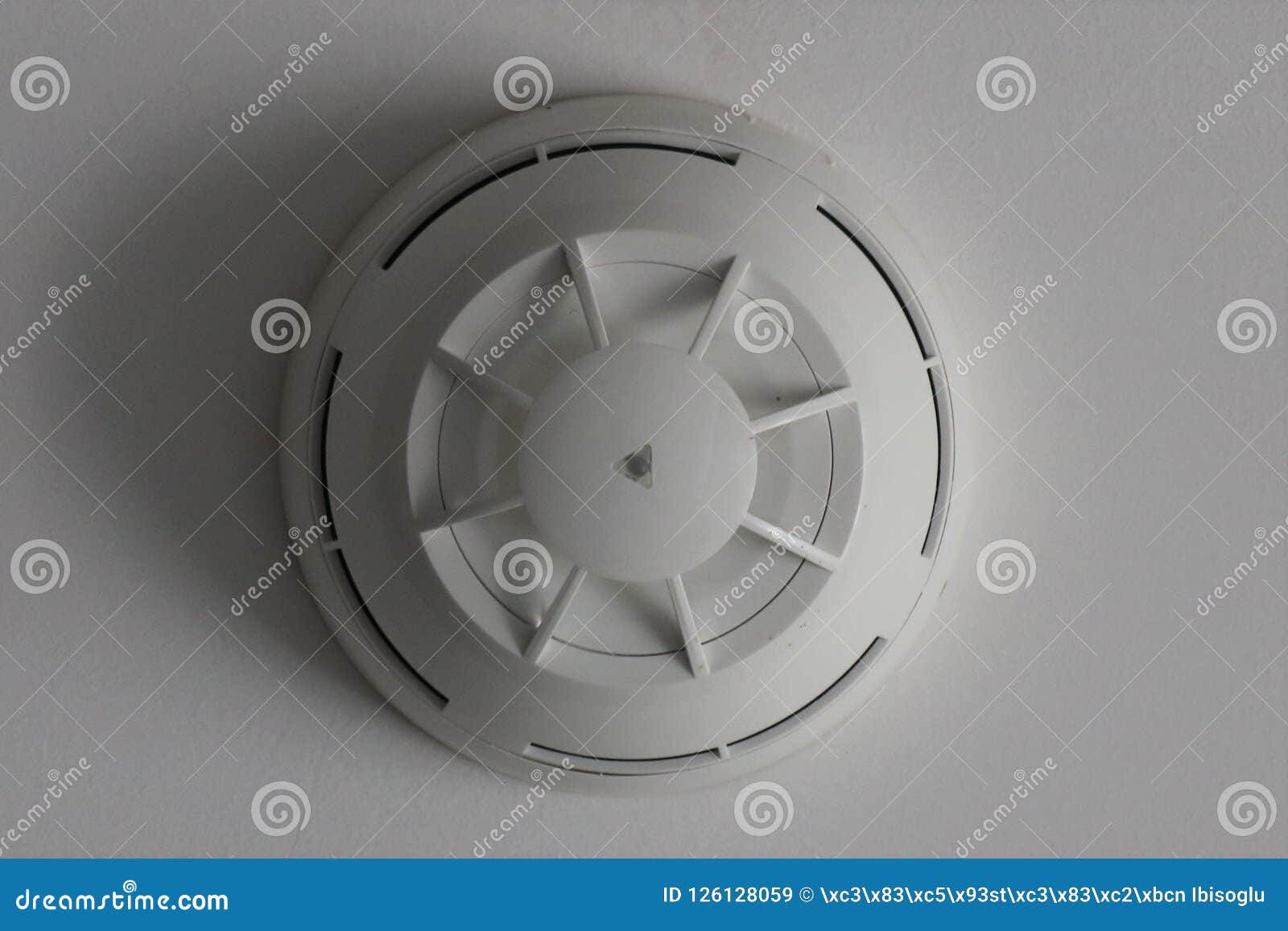 Alarma De Humo Detector De Humo Una Alarma De Humo Montada Techo Imagen ...