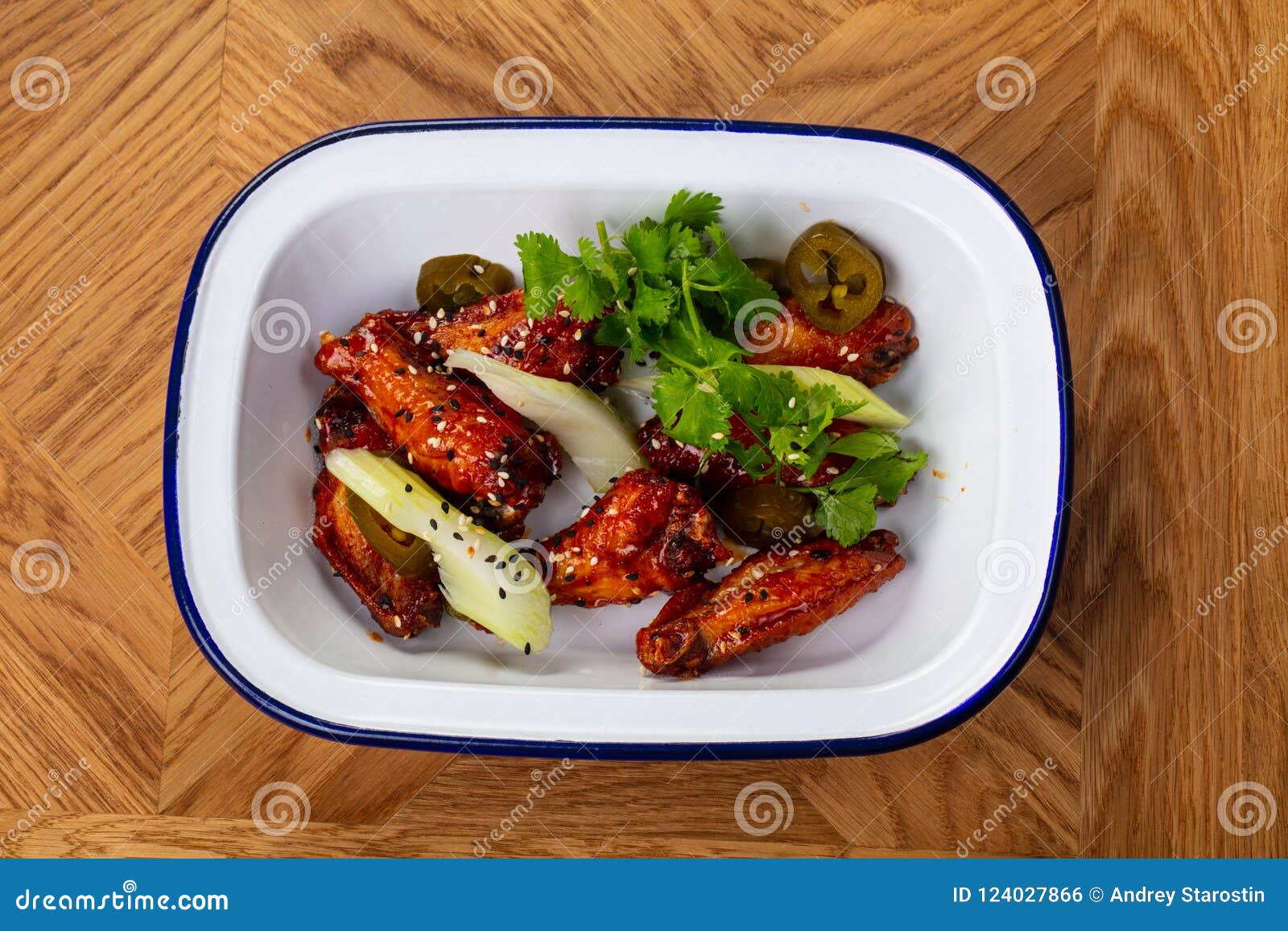 Alas de pollo del Bbq foto de archivo. Imagen de delicioso - 124027866