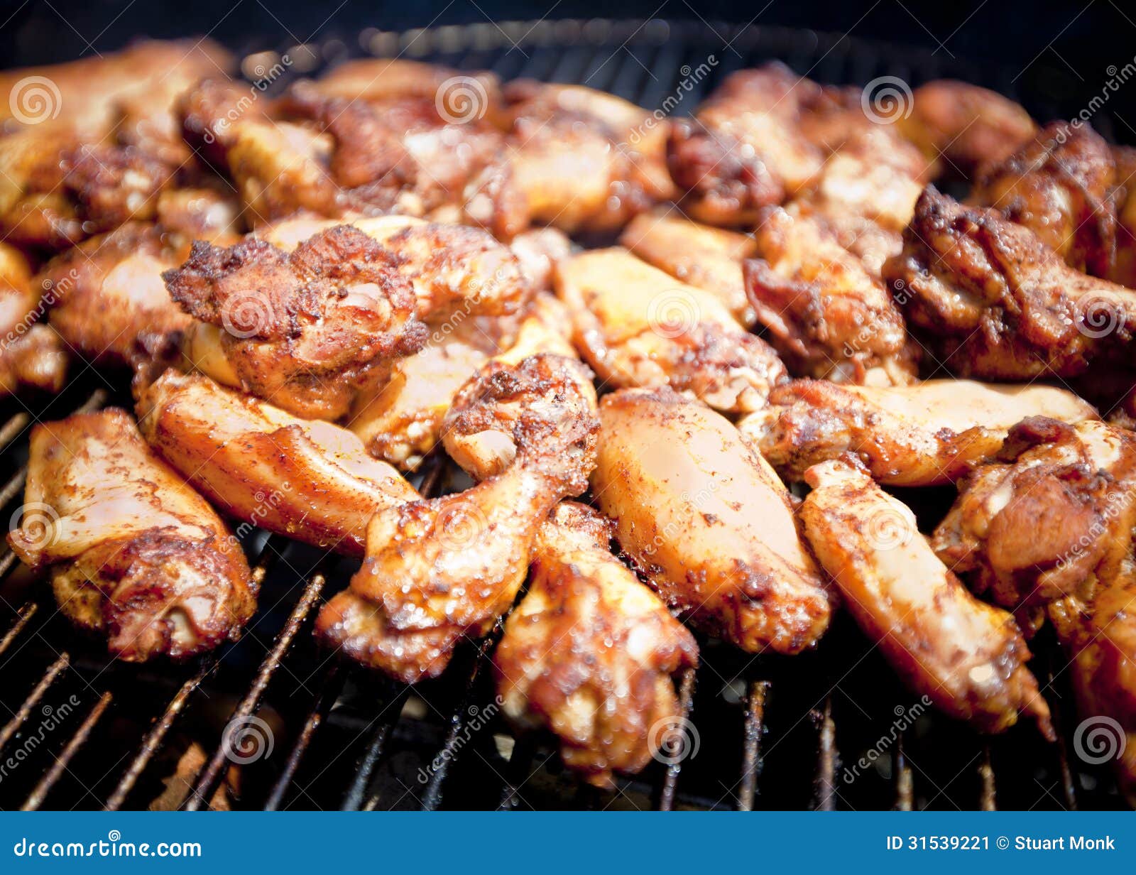 Alas de pollo del Bbq imagen de archivo. Imagen de parrilla - 31539221