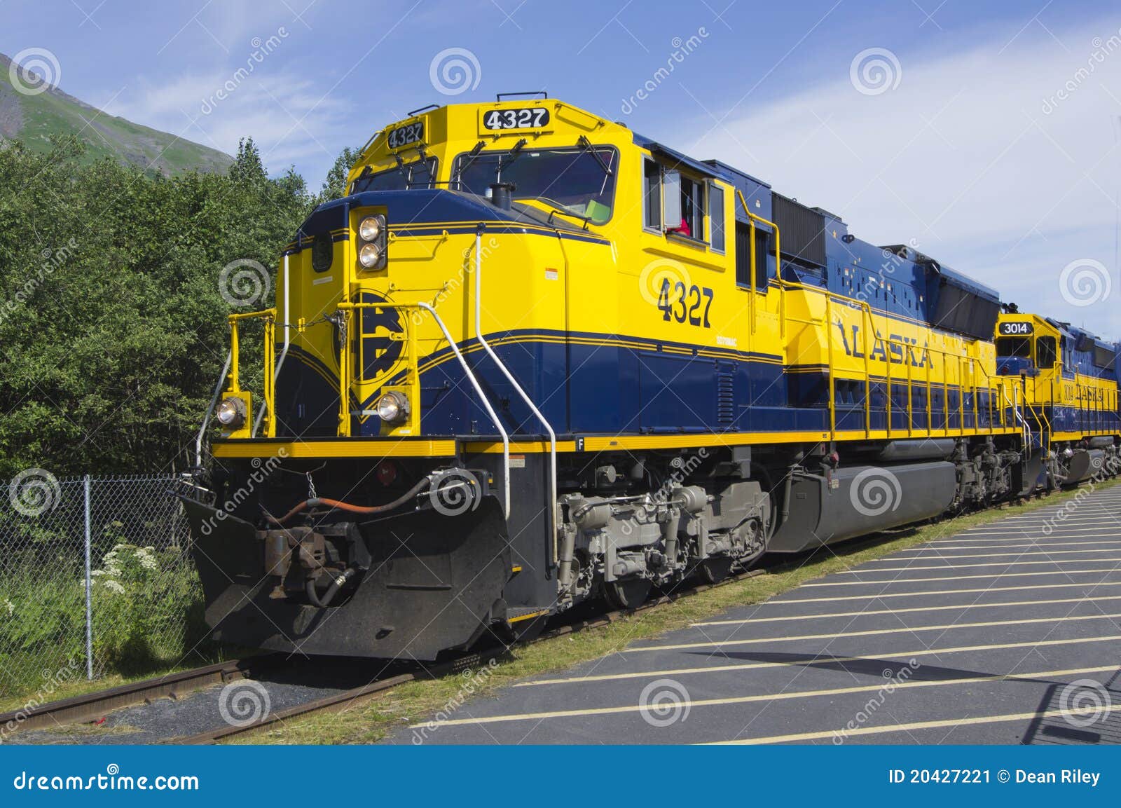Alaska Railroad editorial photo. Image of carriage, tourist - 20427221