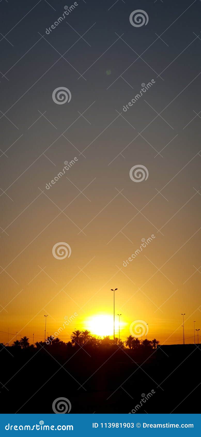 ALBA immagine stock. Immagine di sole, aumentare, alba - 113981903